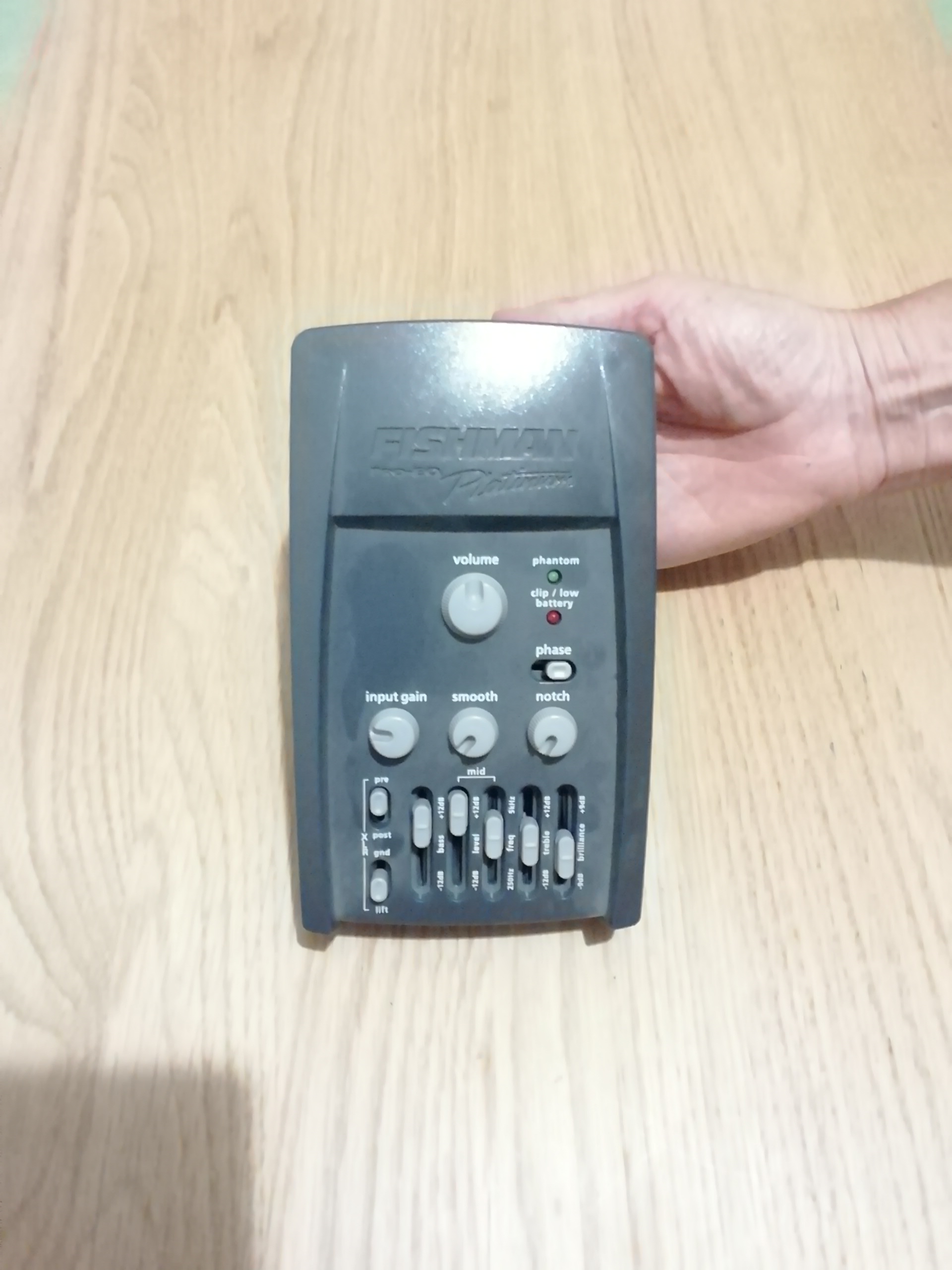 Pro-EQ Platinum Bass - Fishman Pro-EQ Platinum Bass - Audiofanzine