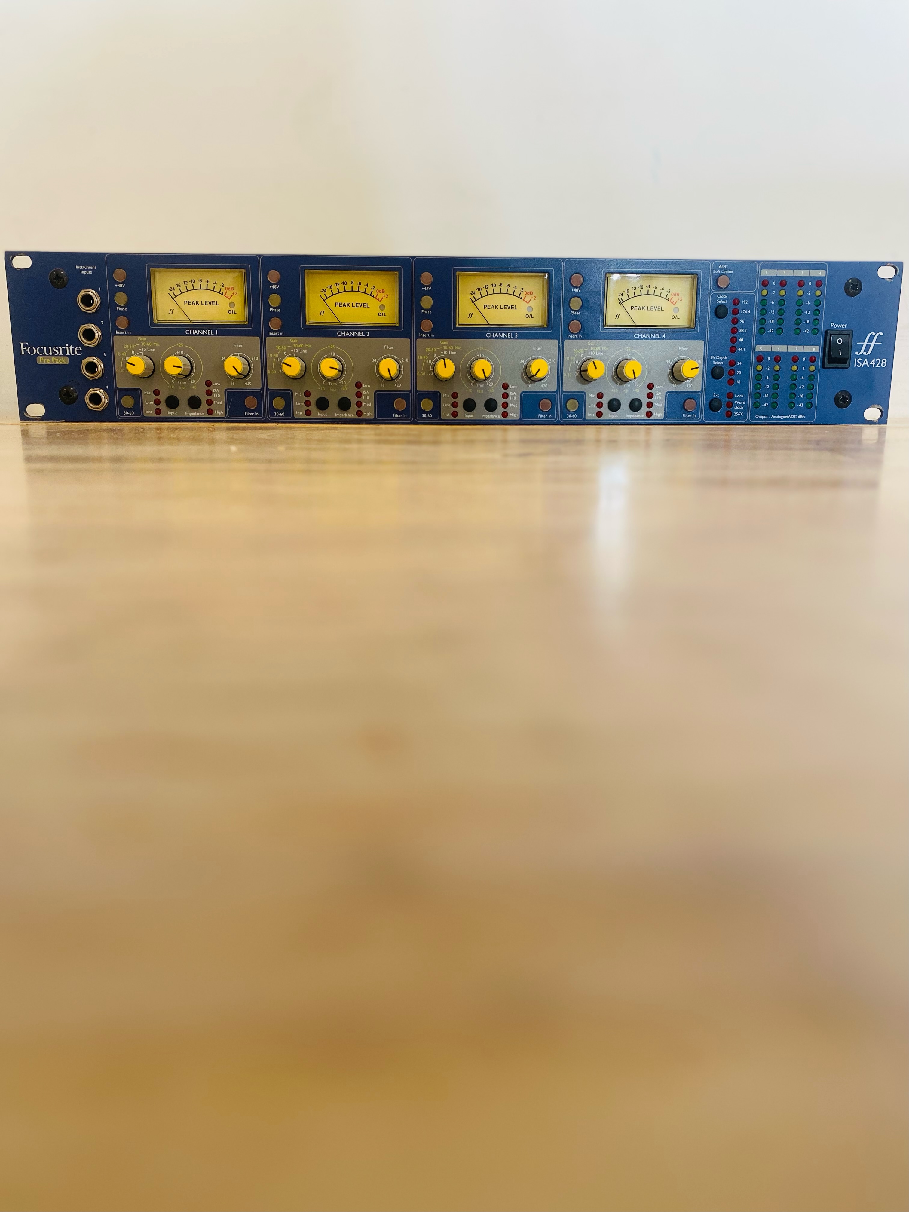 ISA 428 - Focusrite ISA 428 - Audiofanzine