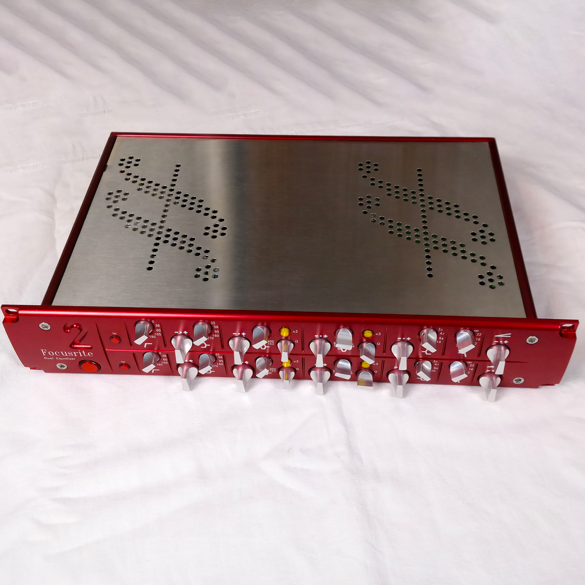 Red 2 Dual Equaliser - Focusrite Red 2 Dual Equaliser - Audiofanzine