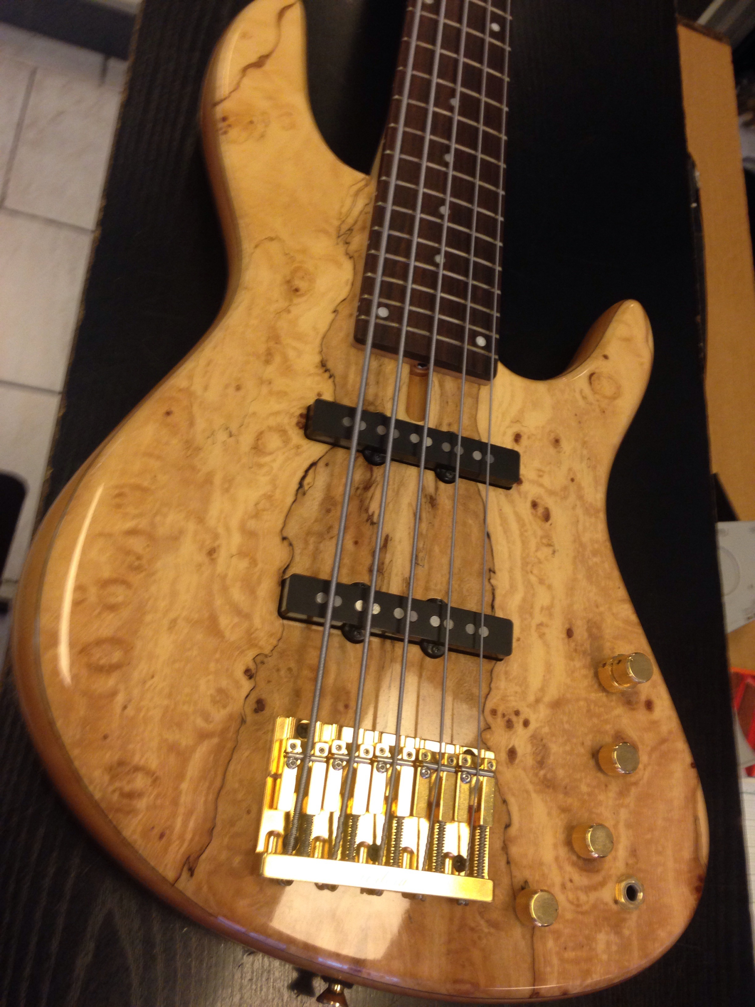 Photo Fodera Guitars NYC Empire : Fodera Guitars NYC Empire (14894 ...