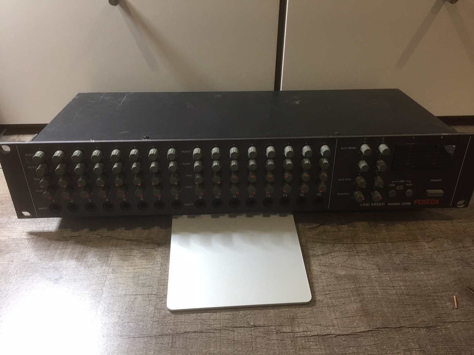 MODEL 2016 - Fostex Model 2016 - Audiofanzine