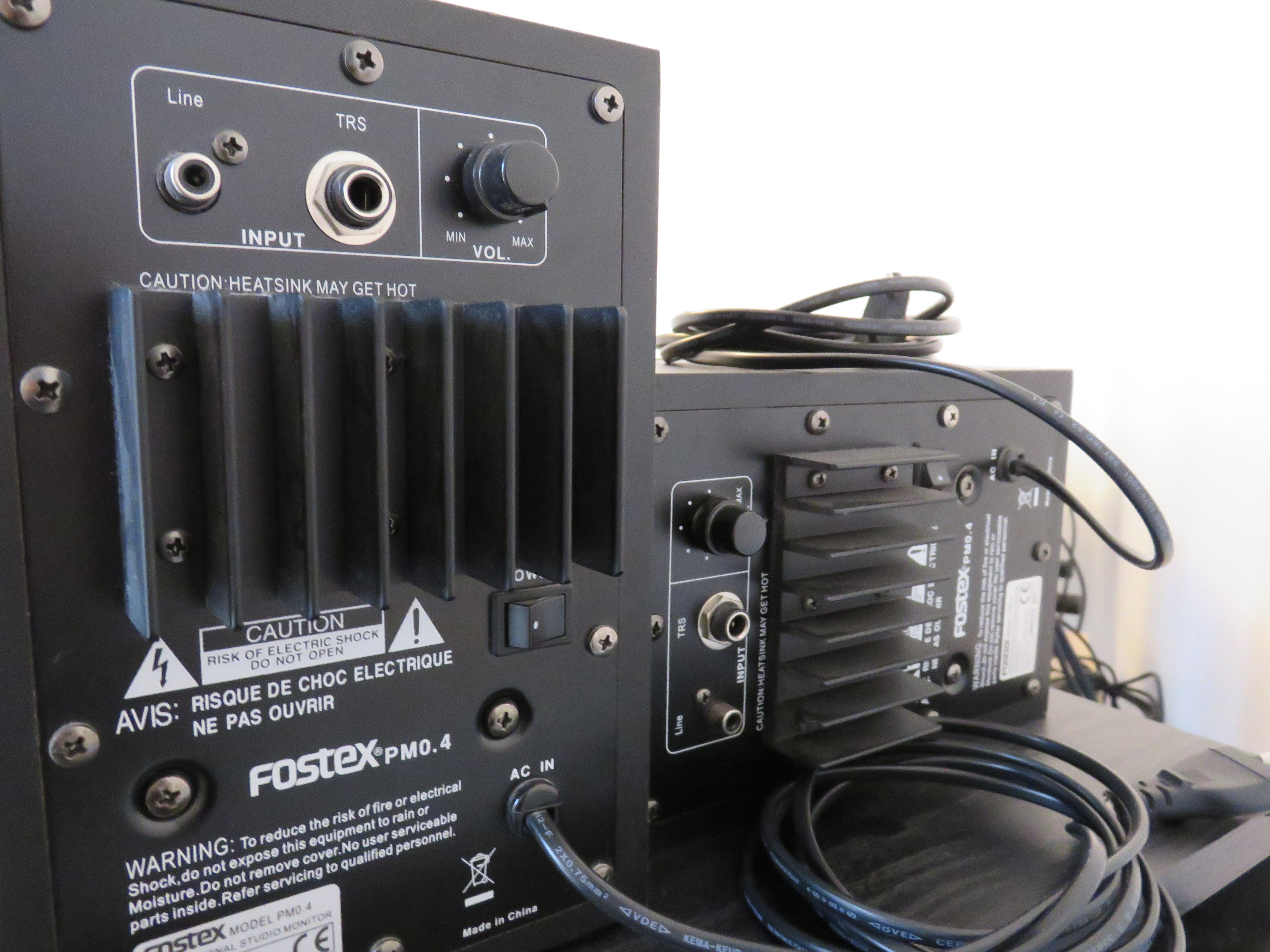 PM0.4 - BLACK - Fostex PM0.4 - Black - Audiofanzine