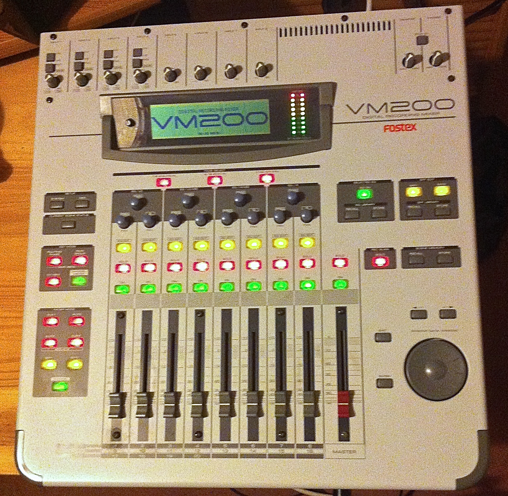 VM200 - Fostex VM200 - Audiofanzine