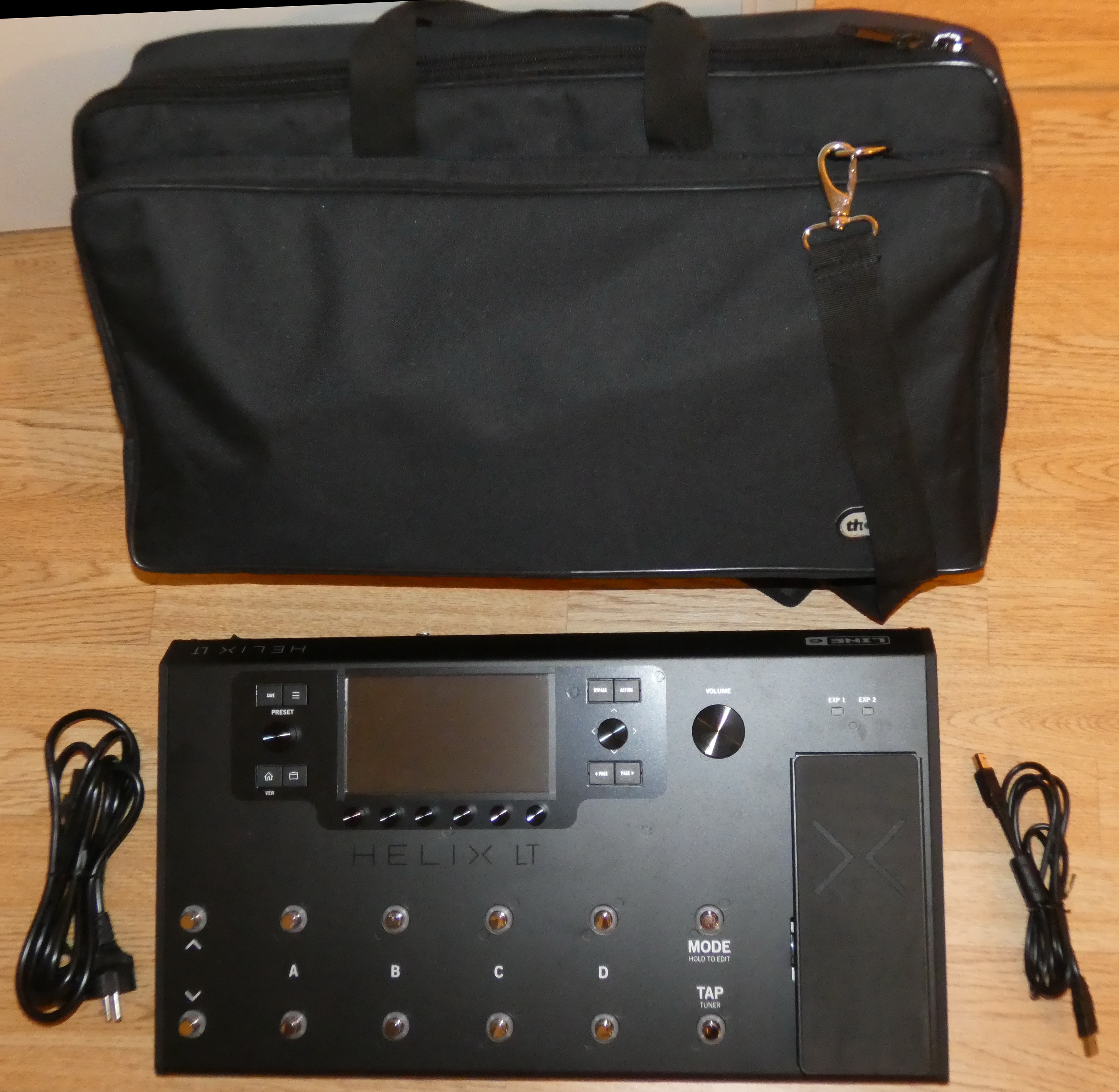 MFC-101 - Fractal Audio Systems MFC-101 - Audiofanzine