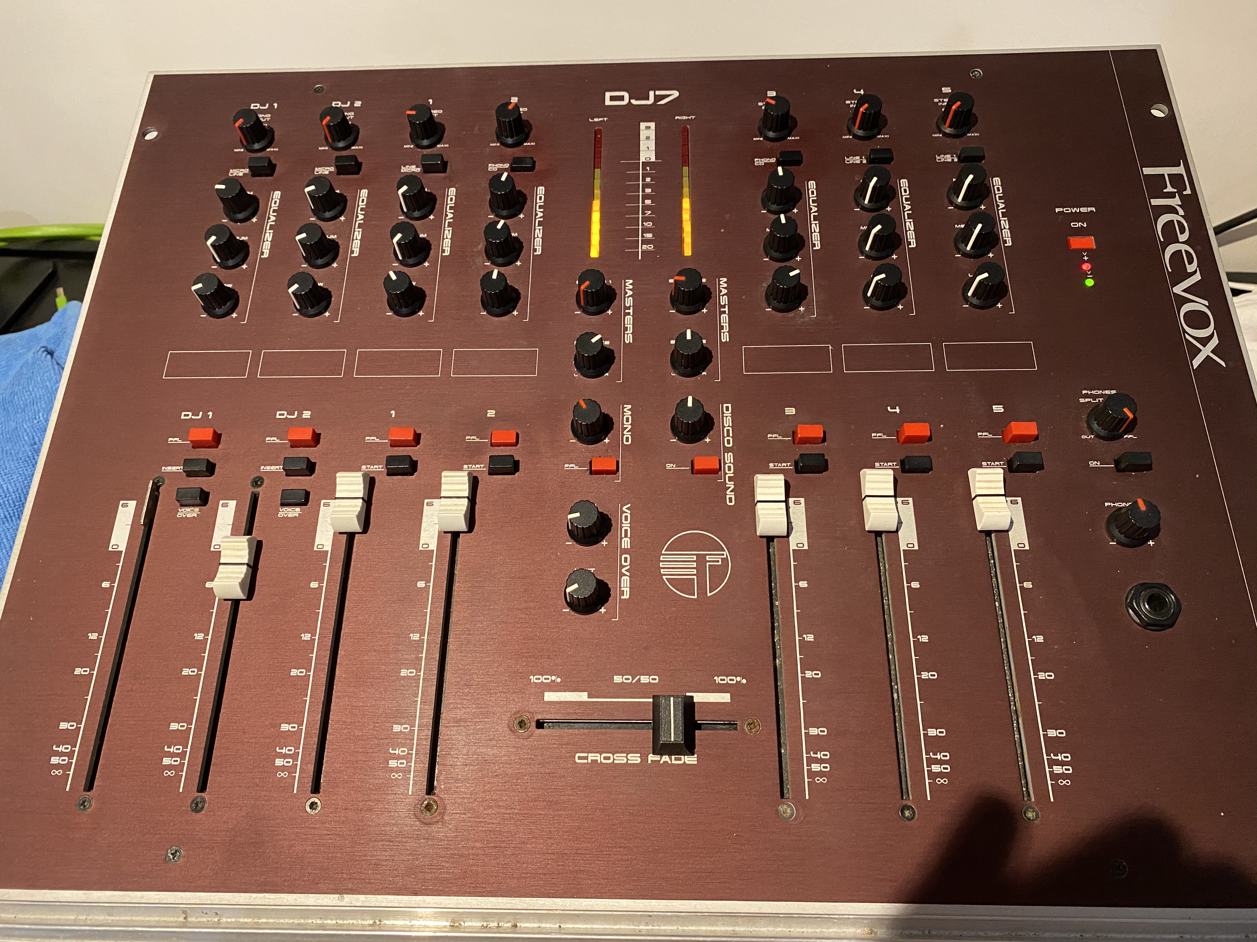 DJ 7 - Freevox DJ 7 - Audiofanzine