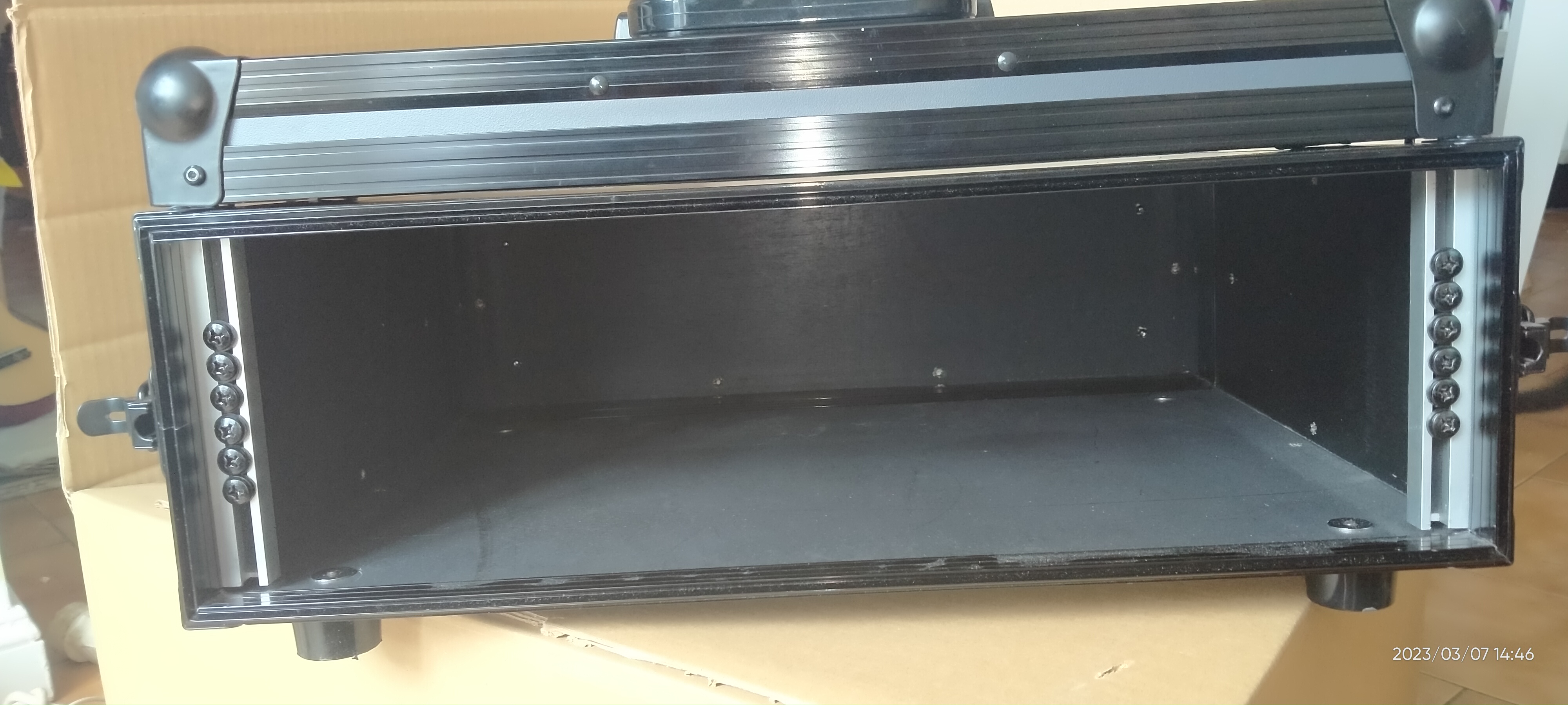 Fun Generation Rack 3U Eco Wood Rack 35 Fun Generation - Audiofanzine