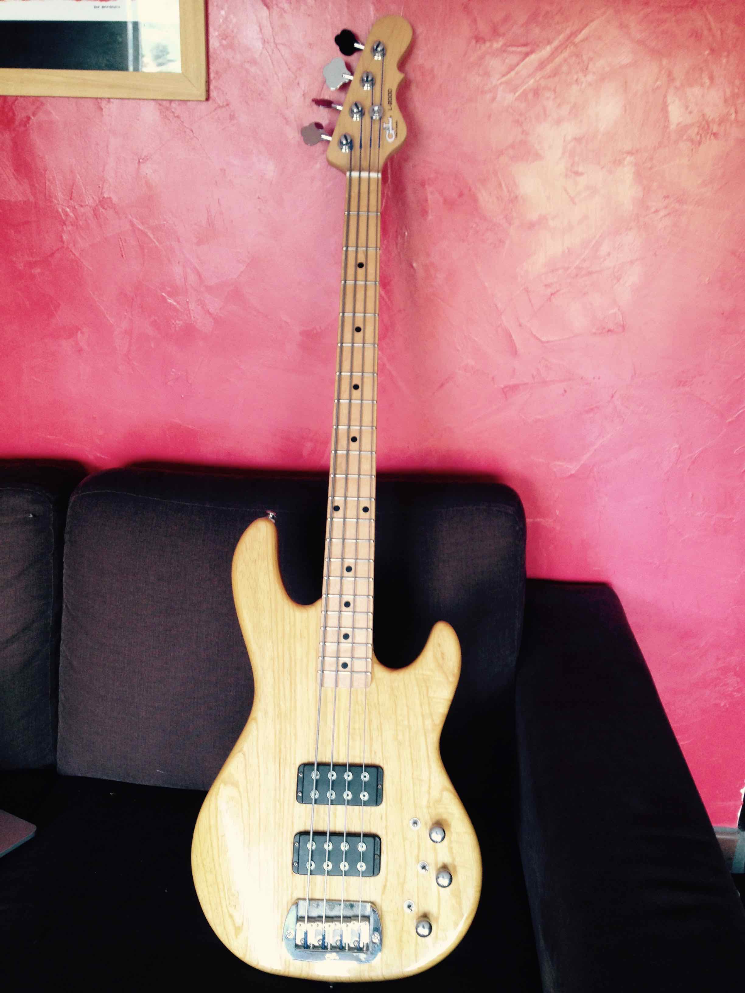 TRIBUTE L-2000 PREMIUM - G&L Tribute L-2000 Premium - Audiofanzine