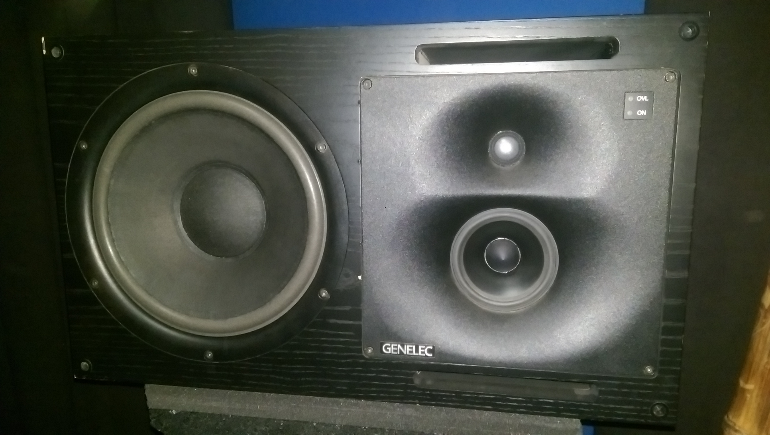 1037A - Genelec 1037A - Audiofanzine