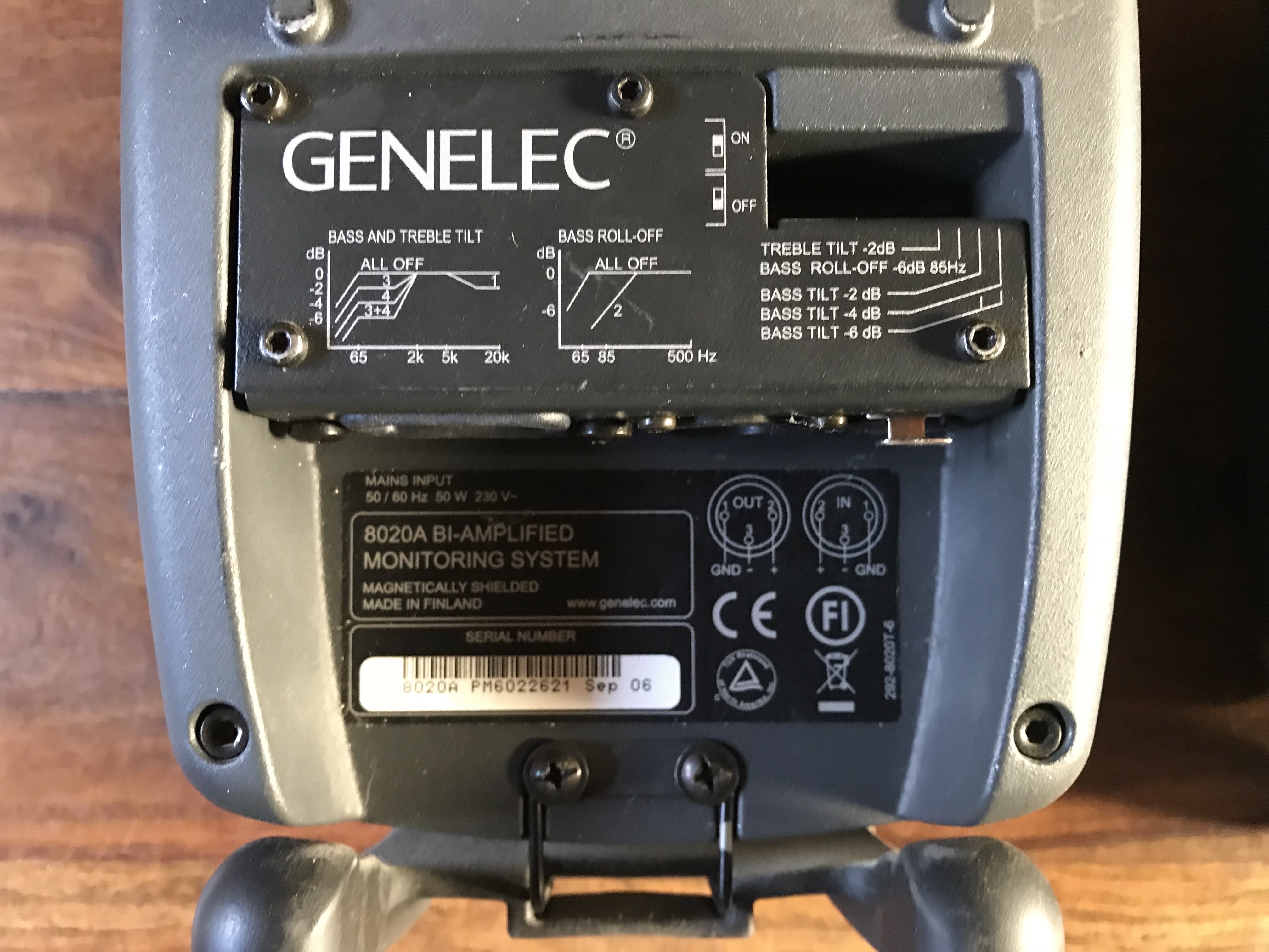 8020A - Genelec 8020A - Audiofanzine