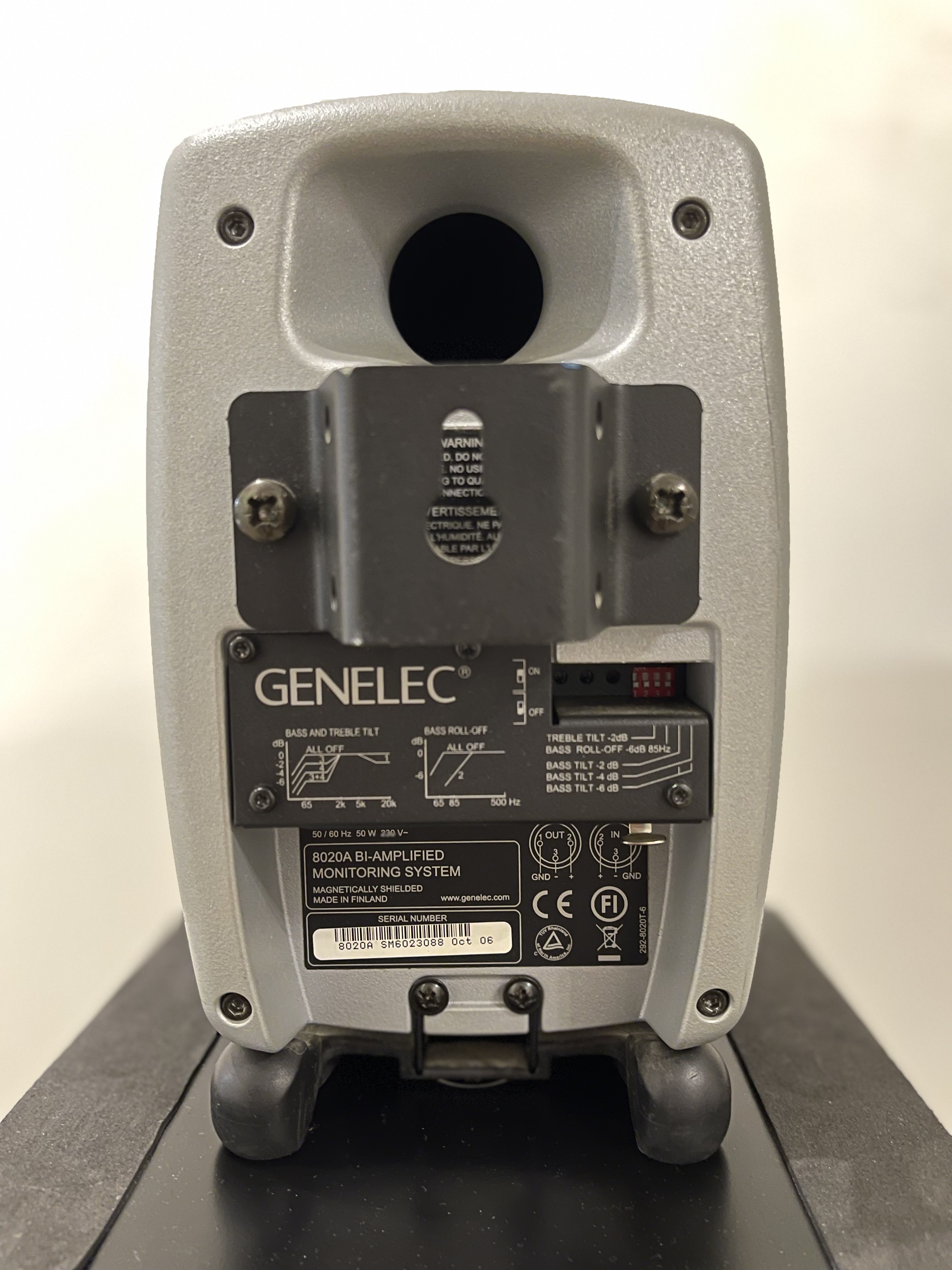 8020A - Genelec 8020A - Audiofanzine