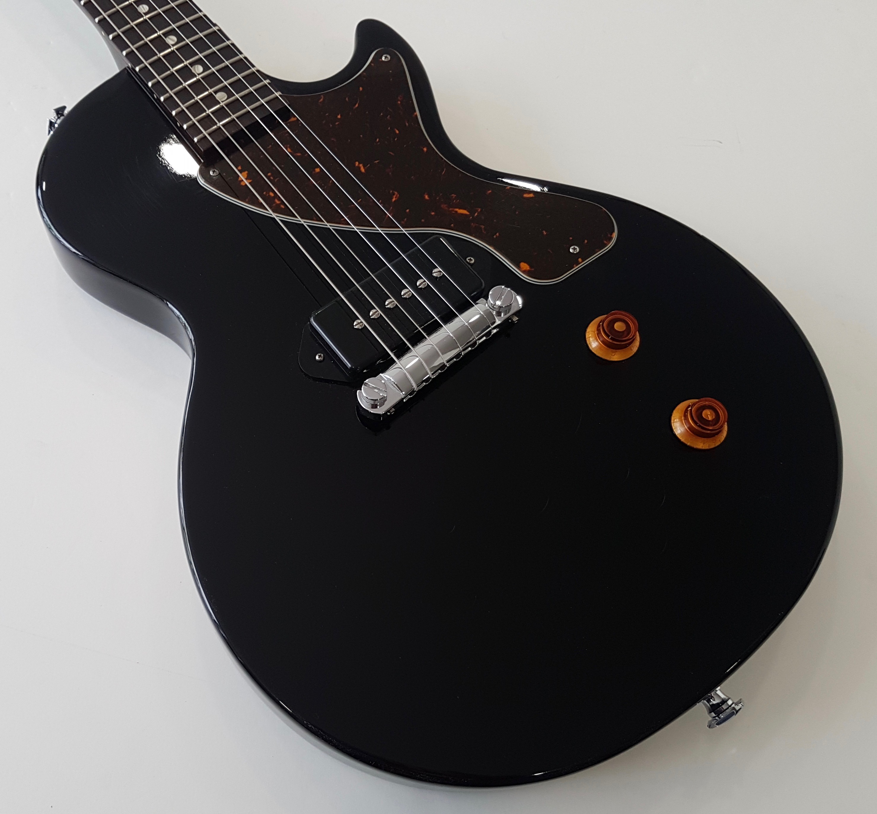 Billie Joe Armstrong Les Paul Jr. Gibson - Audiofanzine