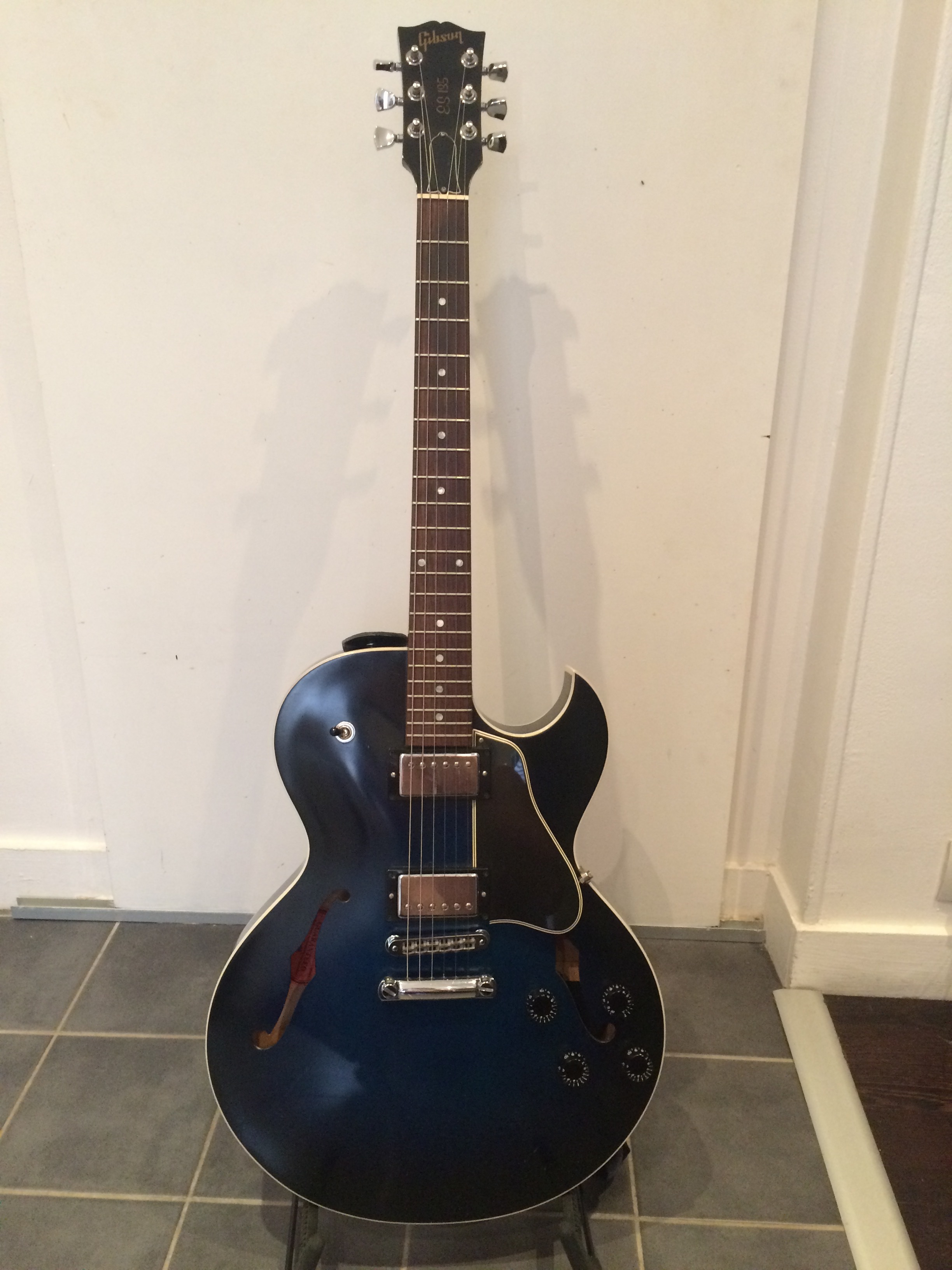 ES-135 - Gibson ES-135 - Audiofanzine