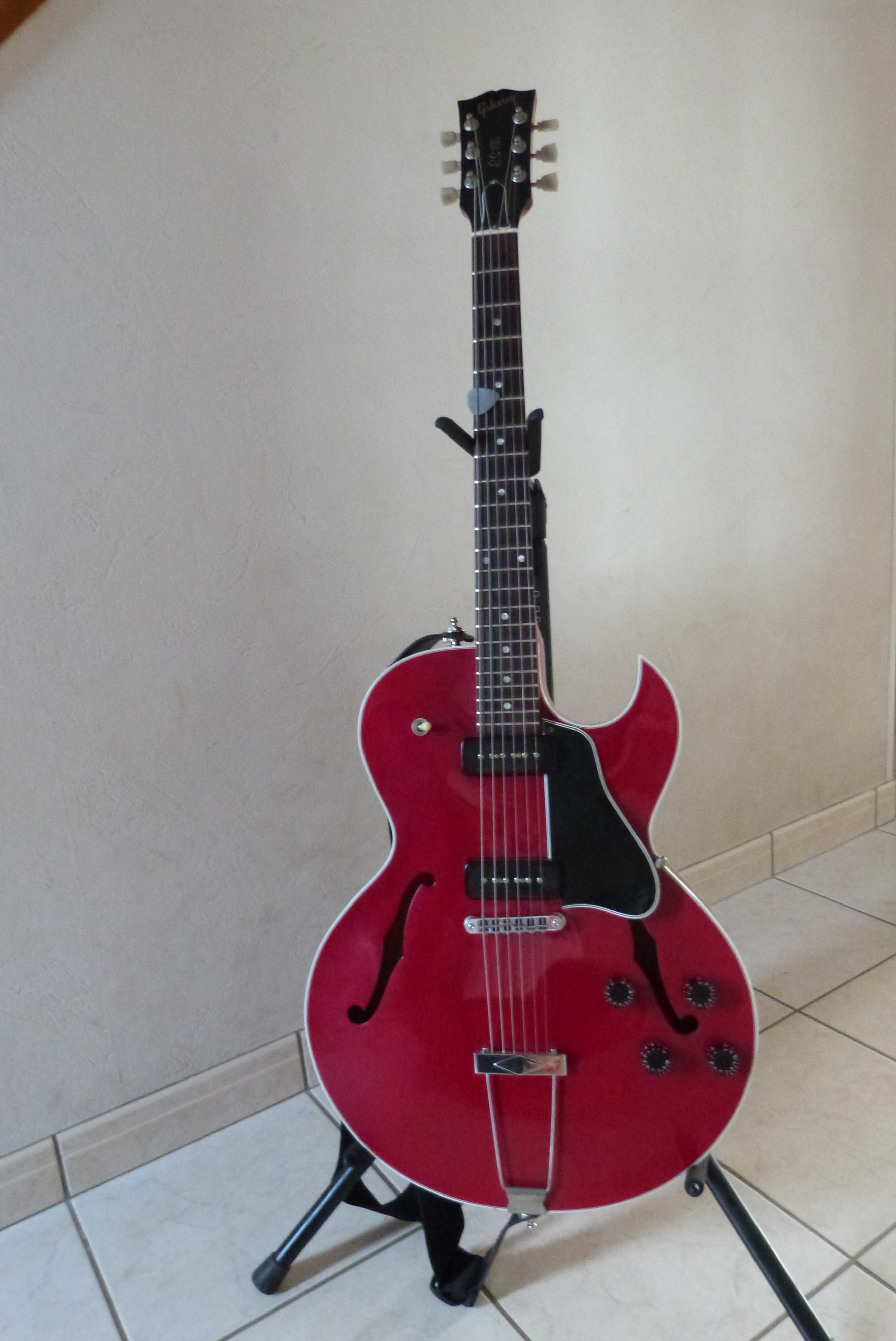 ES-135 - Gibson ES-135 - Audiofanzine