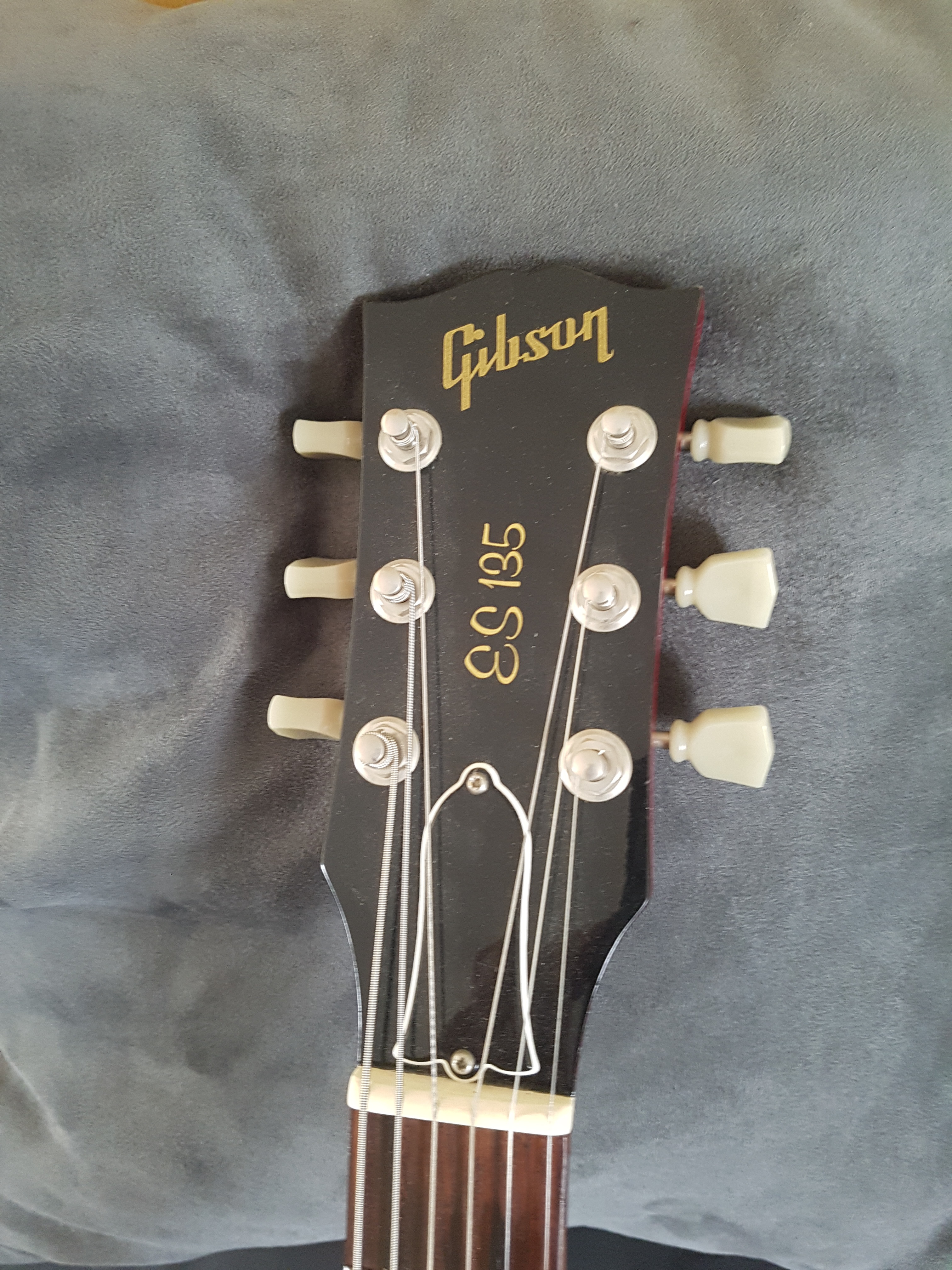 ES-135 - Gibson ES-135 - Audiofanzine
