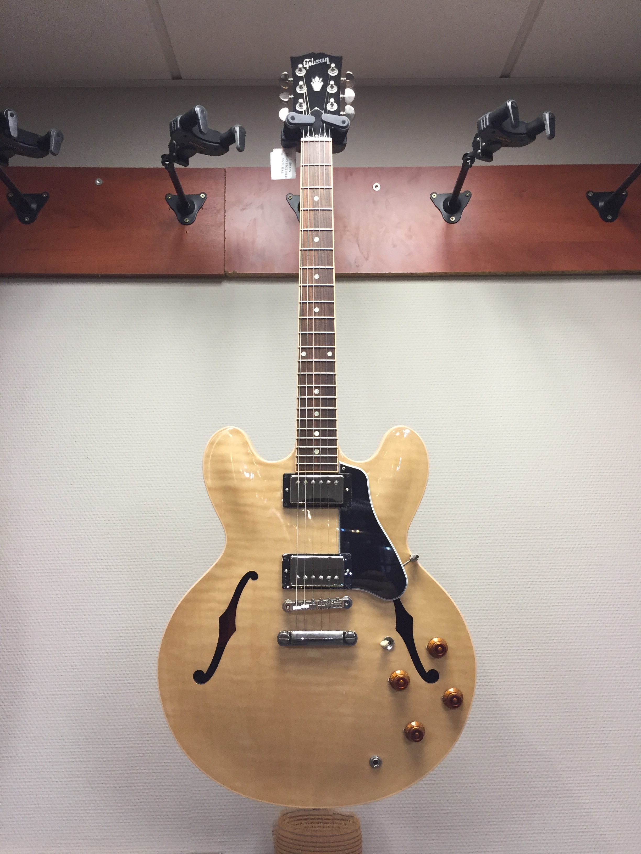 ES-335 Dot Figured Gloss - Antique Natural Gibson - Audiofanzine