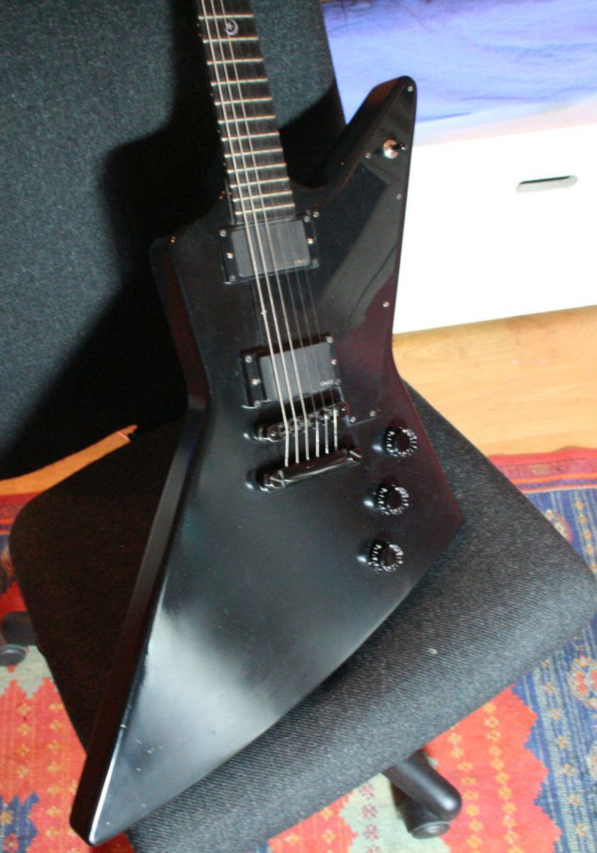 Gibson Explorer Gothic