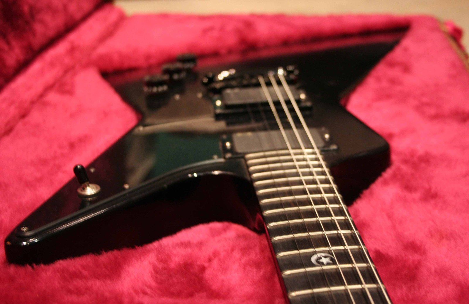 Gibson Explorer Gothic