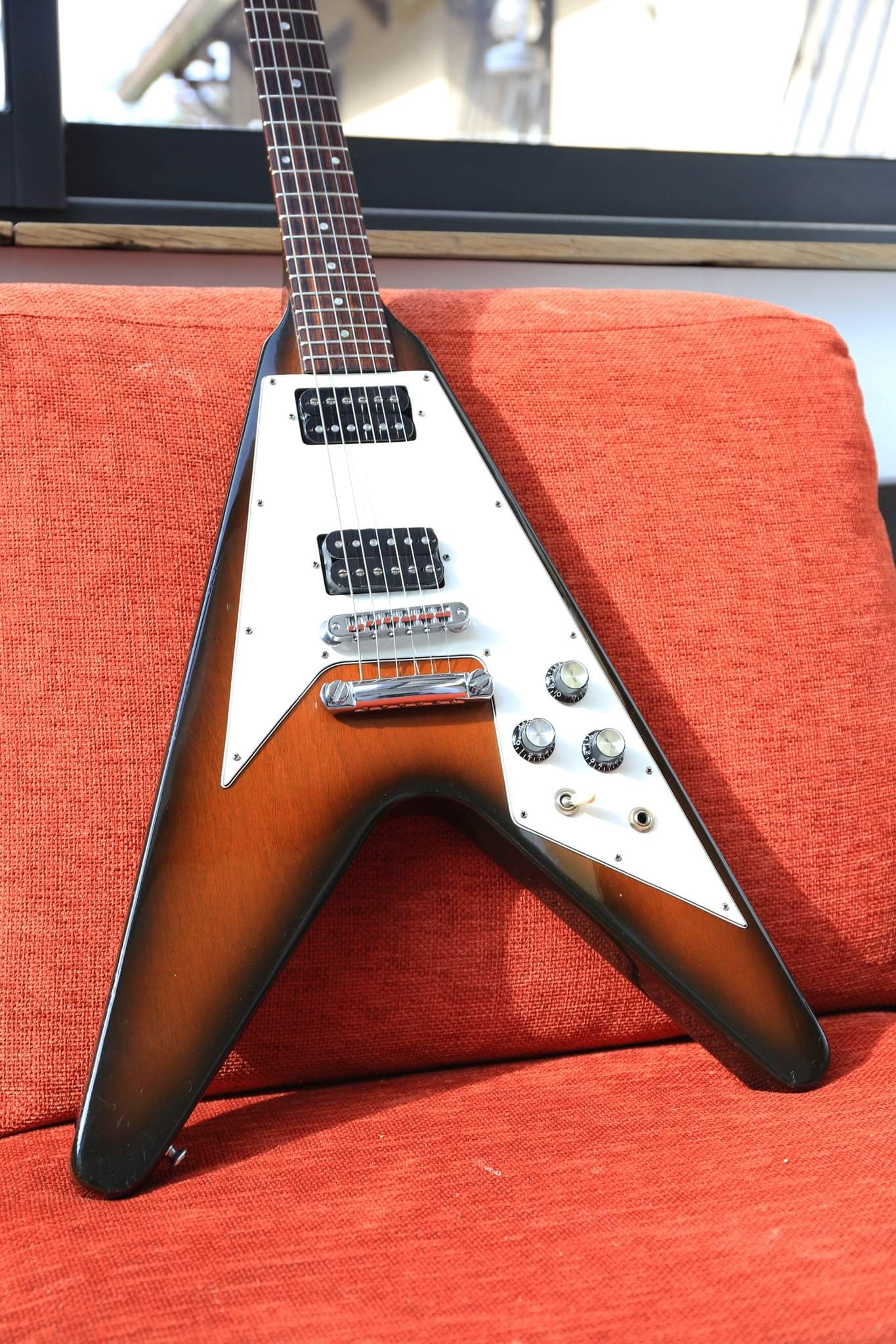 Flying V '67 Reissue - Gibson Flying V '67 Reissue - Audiofanzine