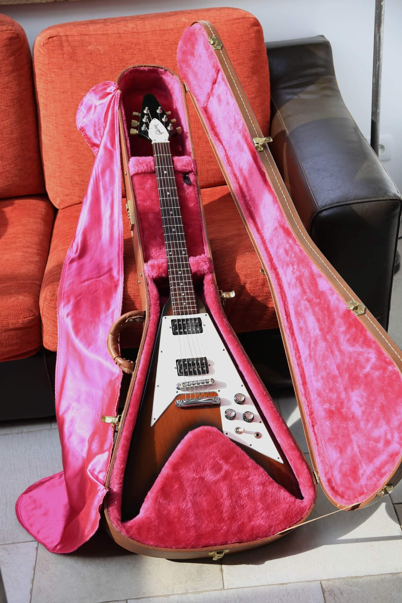 Flying V '67 Reissue - Gibson Flying V '67 Reissue - Audiofanzine