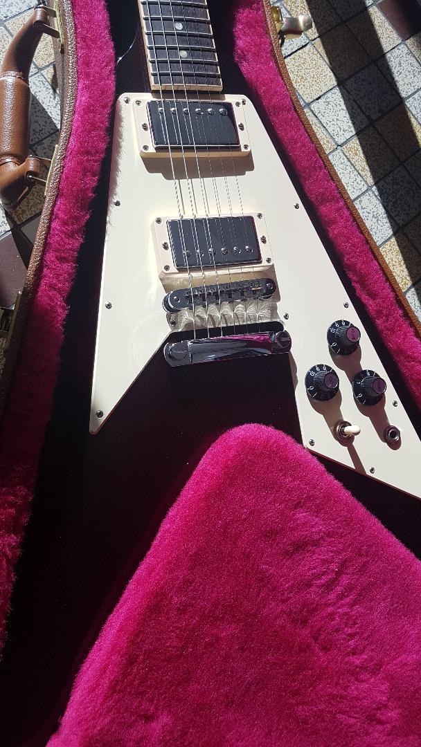 Flying V History - Gibson Flying V History - Audiofanzine