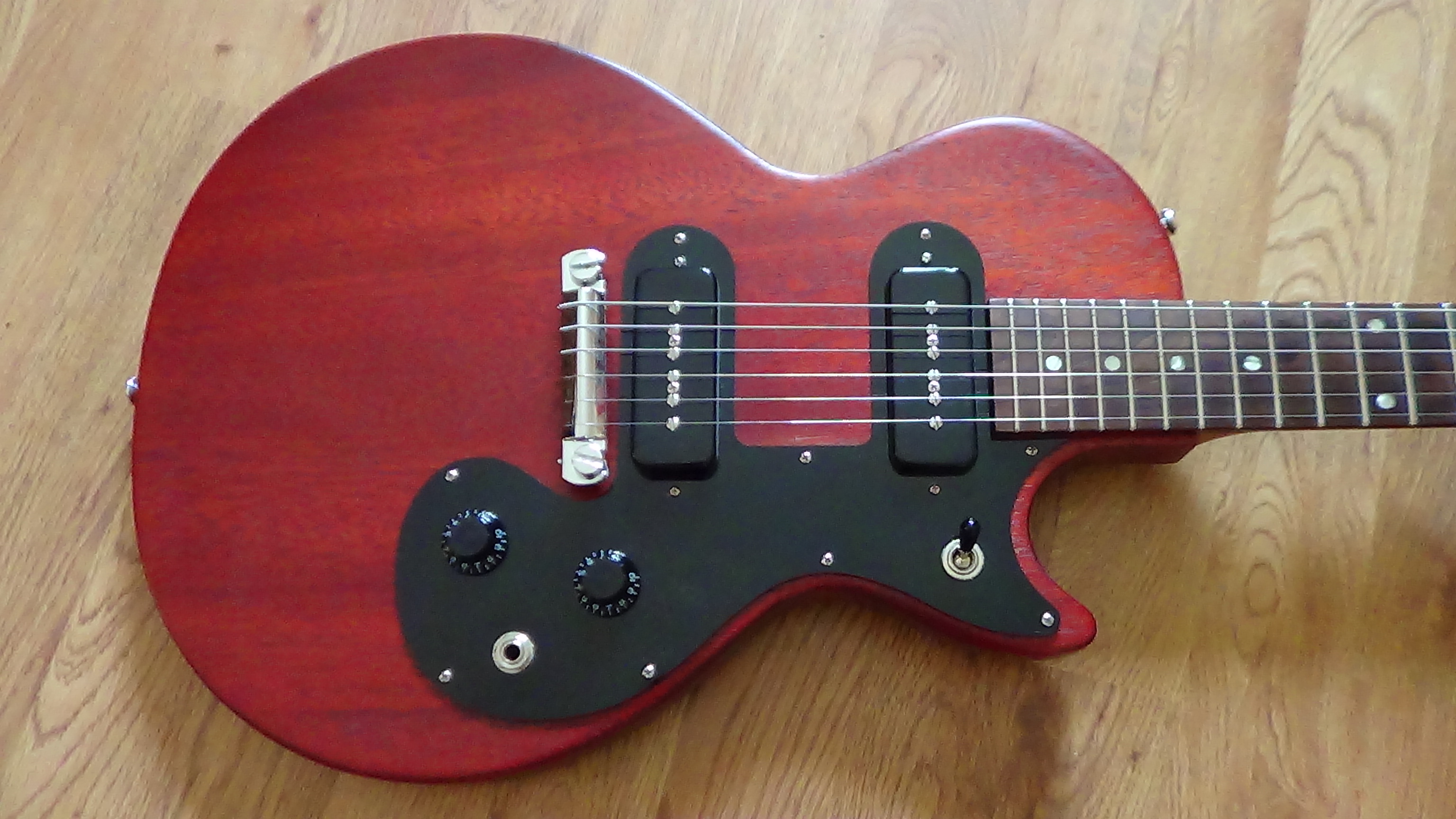 Melody Maker Special - Satin Cherry Gibson - Audiofanzine