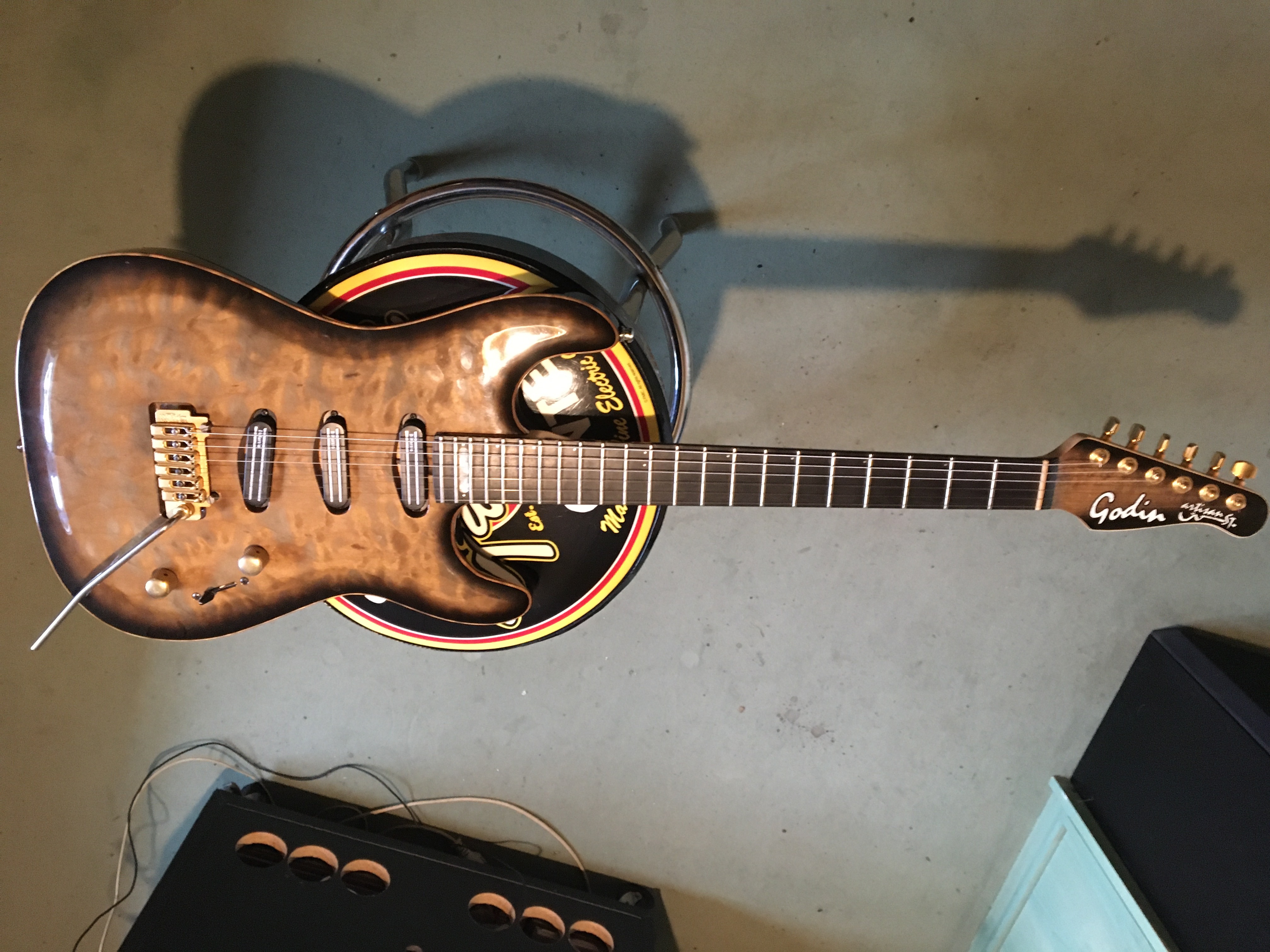 Artisan ST Signature - Godin Artisan ST Signature - Audiofanzine