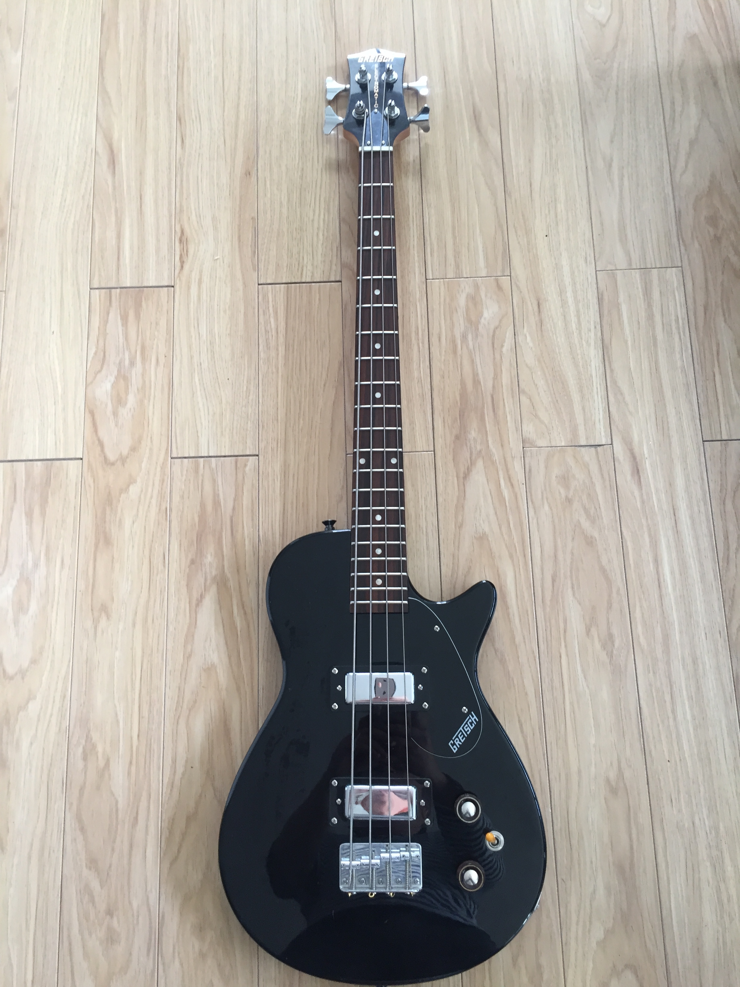 G2220 Junior Jet Bass II - Black Gretsch - Audiofanzine