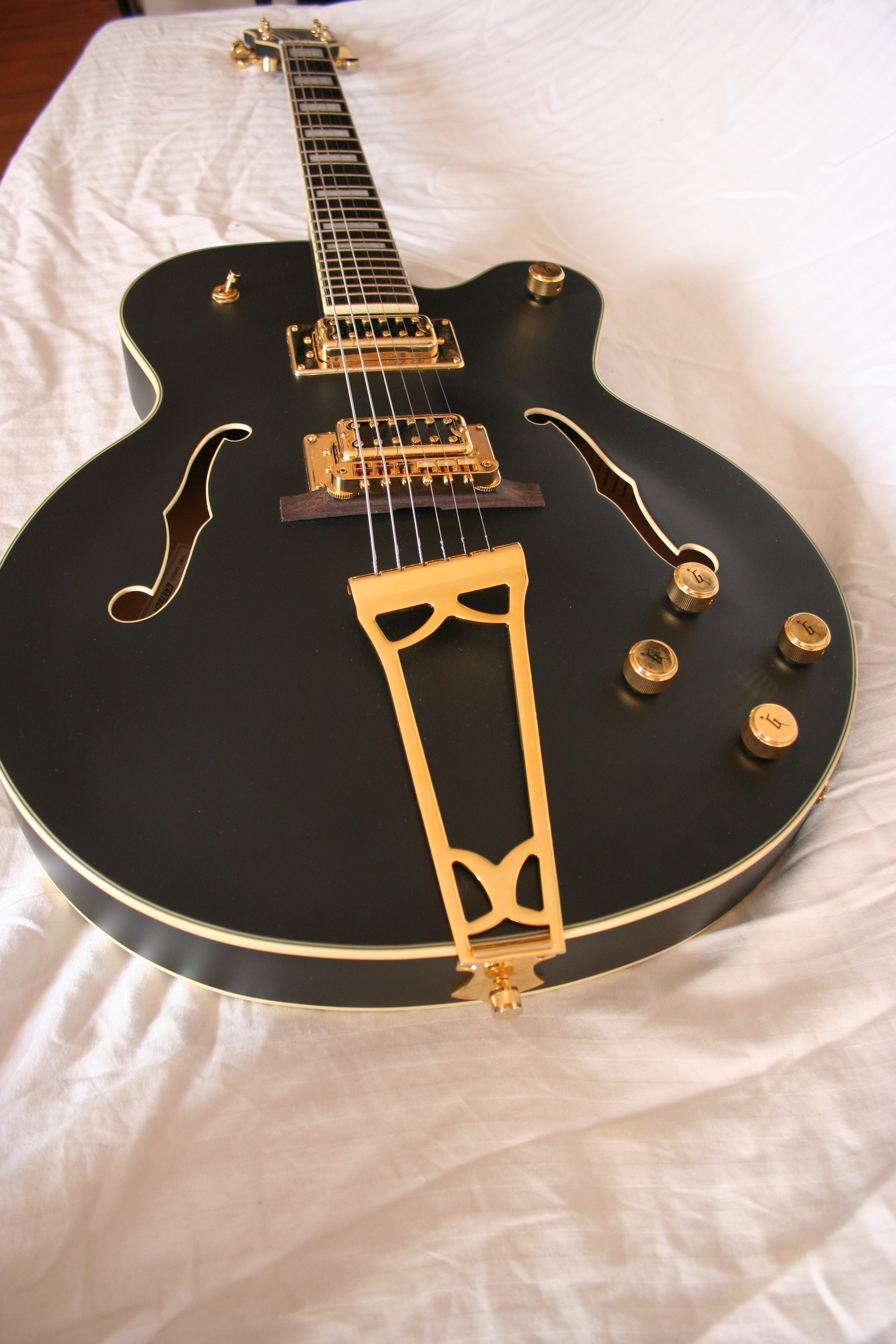 G5191BK TIM ARMSTRONG "SIGNATURE" ELECTROMATIC HOLLOW BODY - BLACK ...