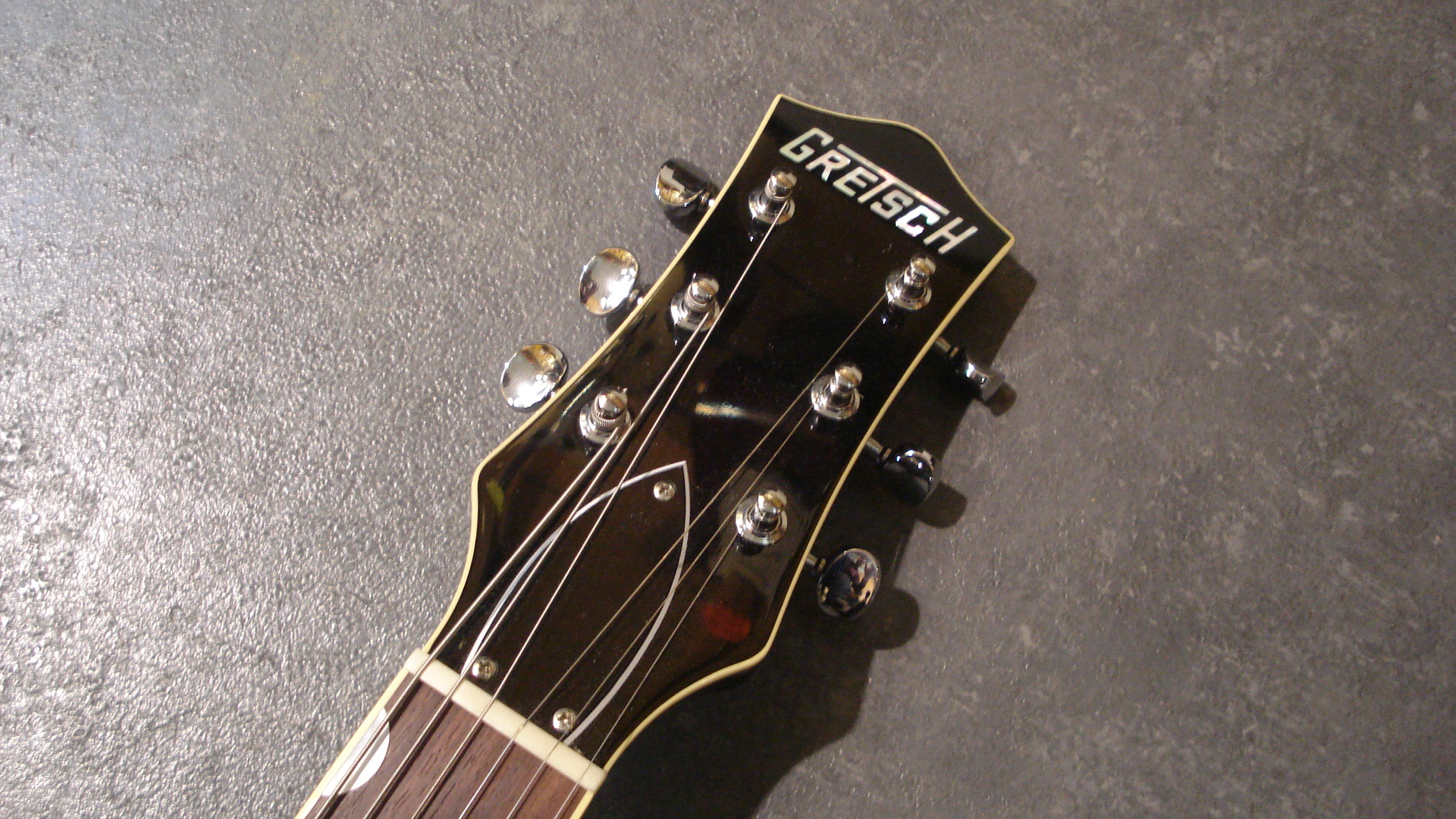 G6199 Billy-Bo Jupiter Thunderbird Gretsch - Audiofanzine