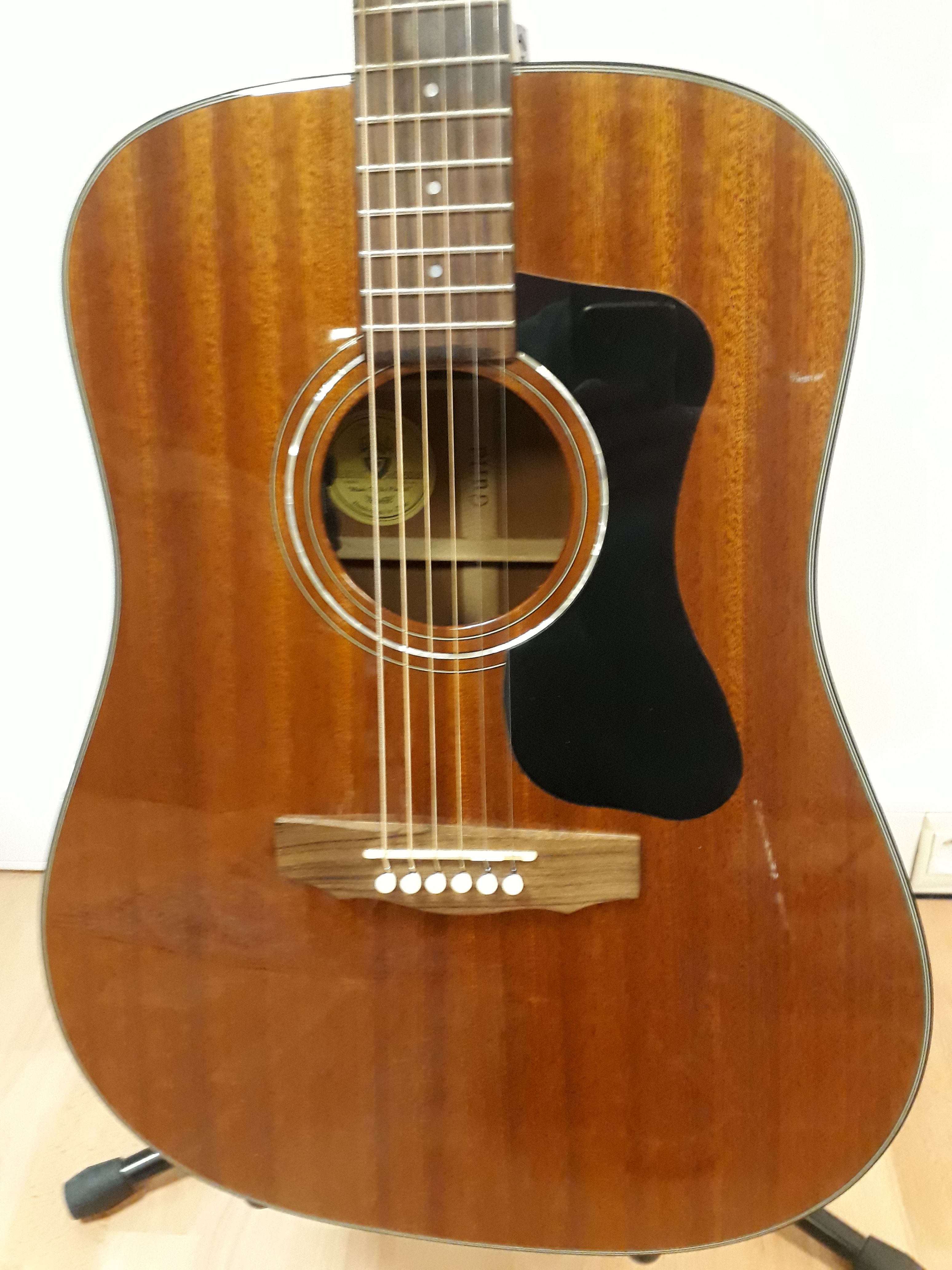 D-125 - Guild D-125 - Audiofanzine