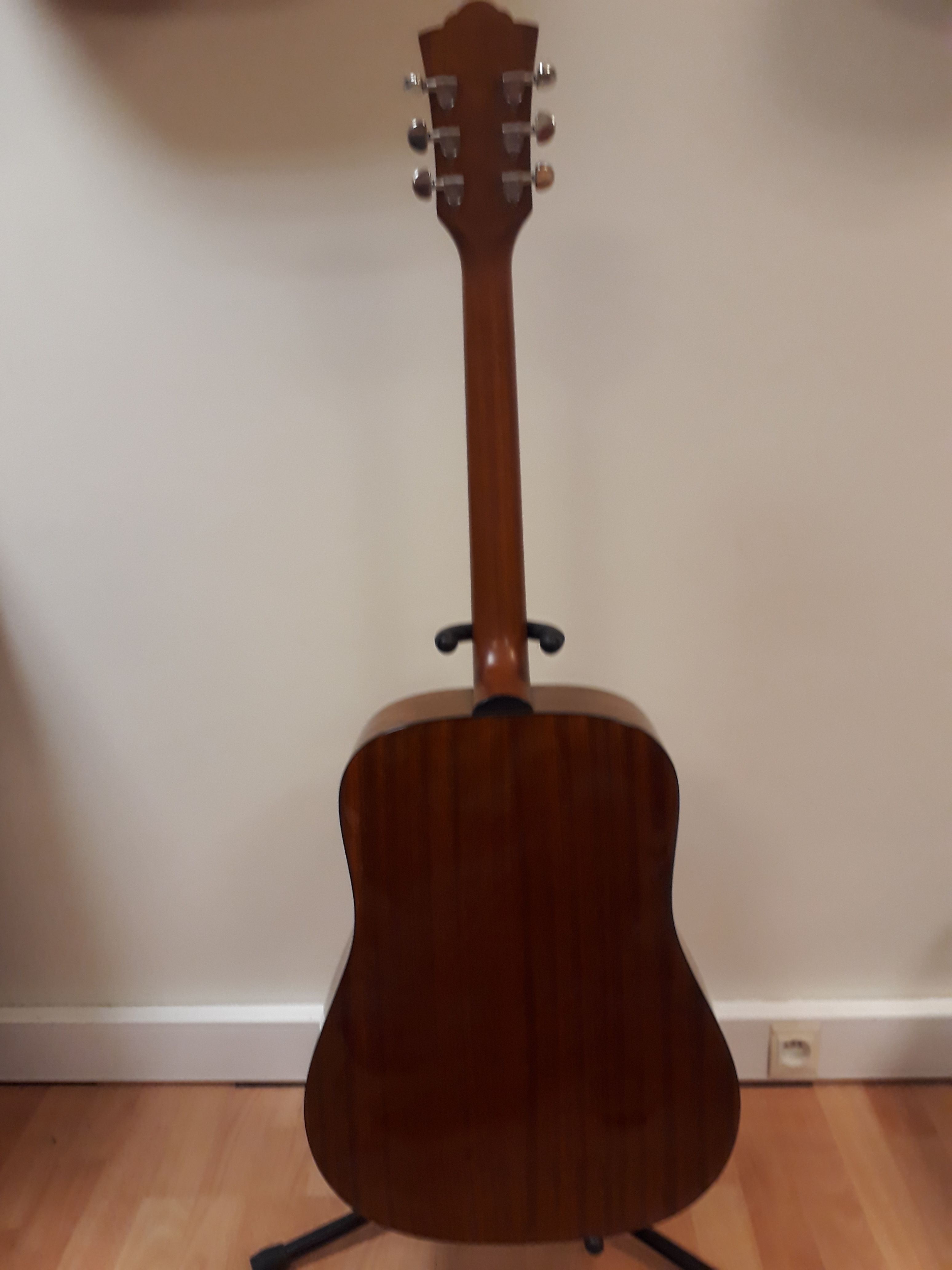 D-125 - Guild D-125 - Audiofanzine