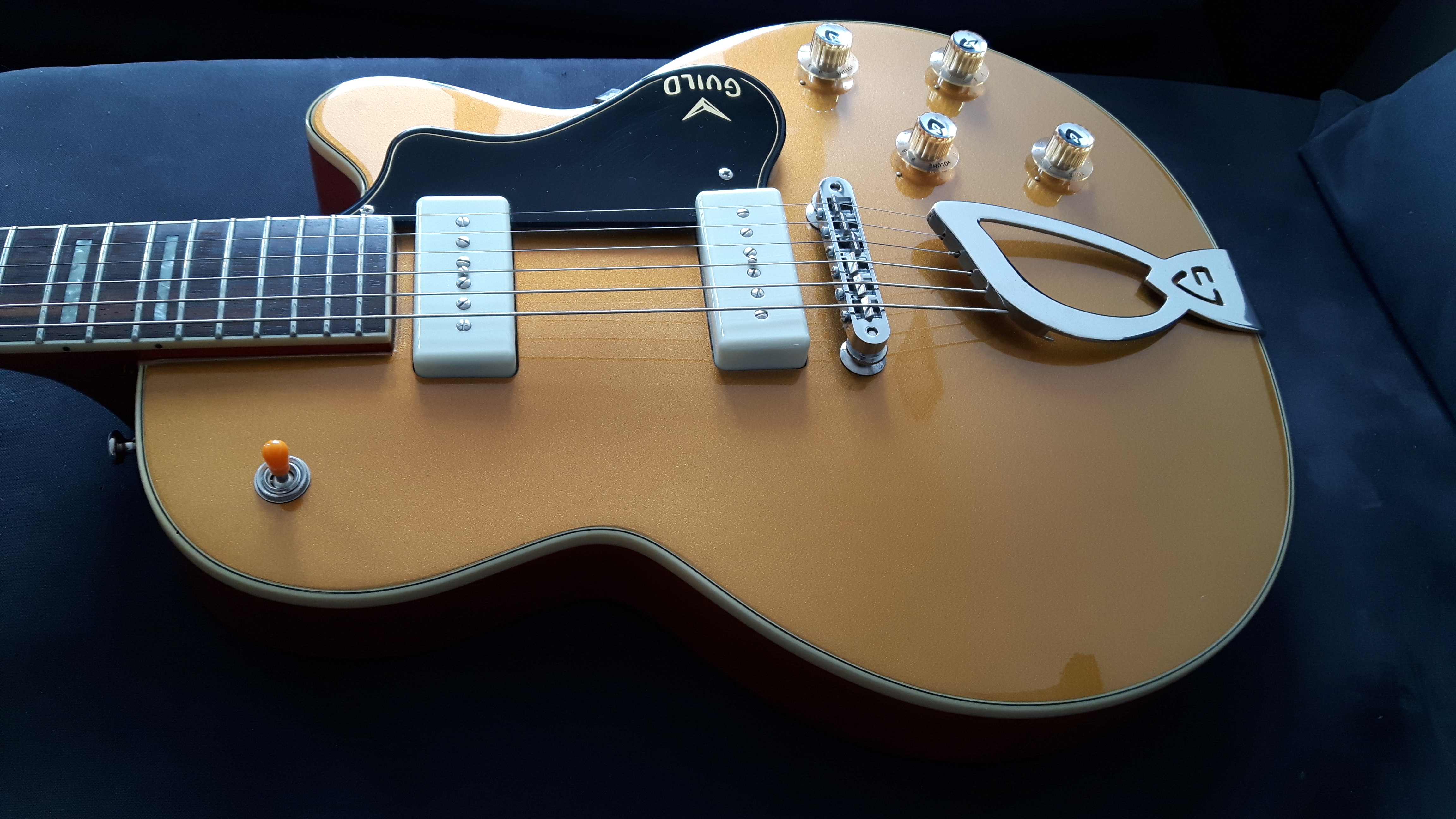 M-75 ARISTOCRAT - Guild M-75 Aristocrat - Audiofanzine