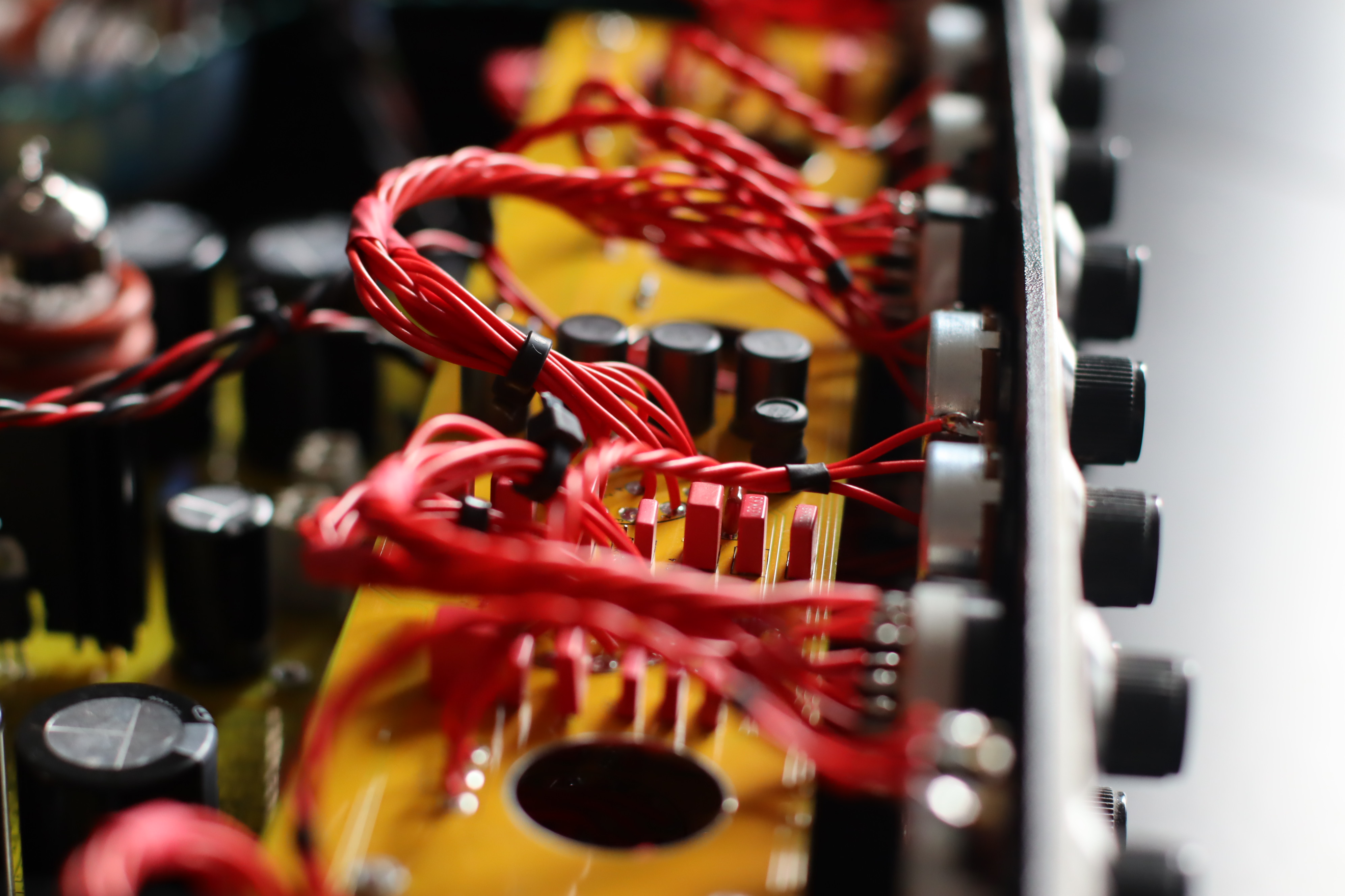 Pultec PEQ1A Clone - Gyraf Audio Pultec PEQ1A Clone - Audiofanzine