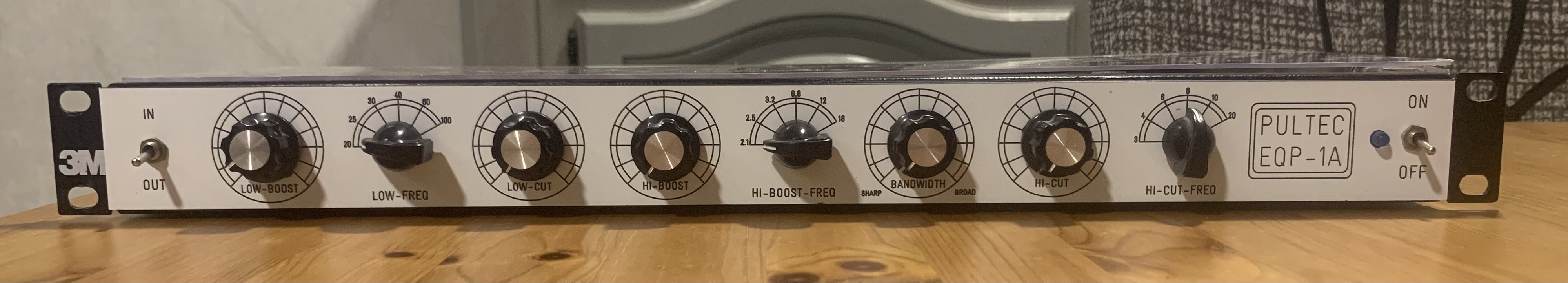 Pultec PEQ1A Clone - Gyraf Audio Pultec PEQ1A Clone - Audiofanzine