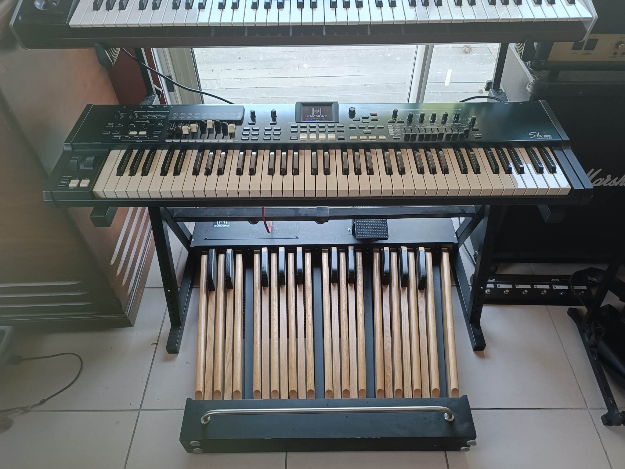 SK Pro 73 - Hammond SK Pro 73 - Audiofanzine