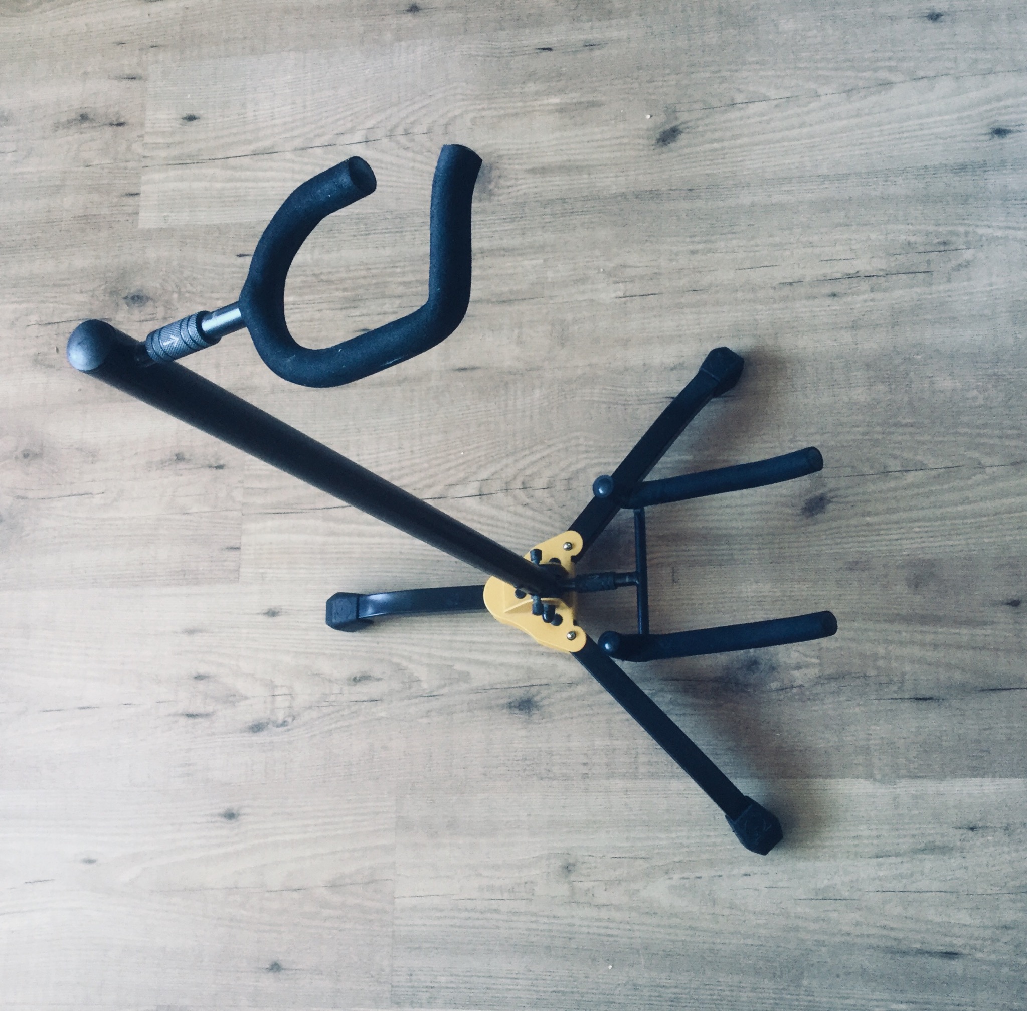 GS405B - Hercules Stands GS405B - Audiofanzine