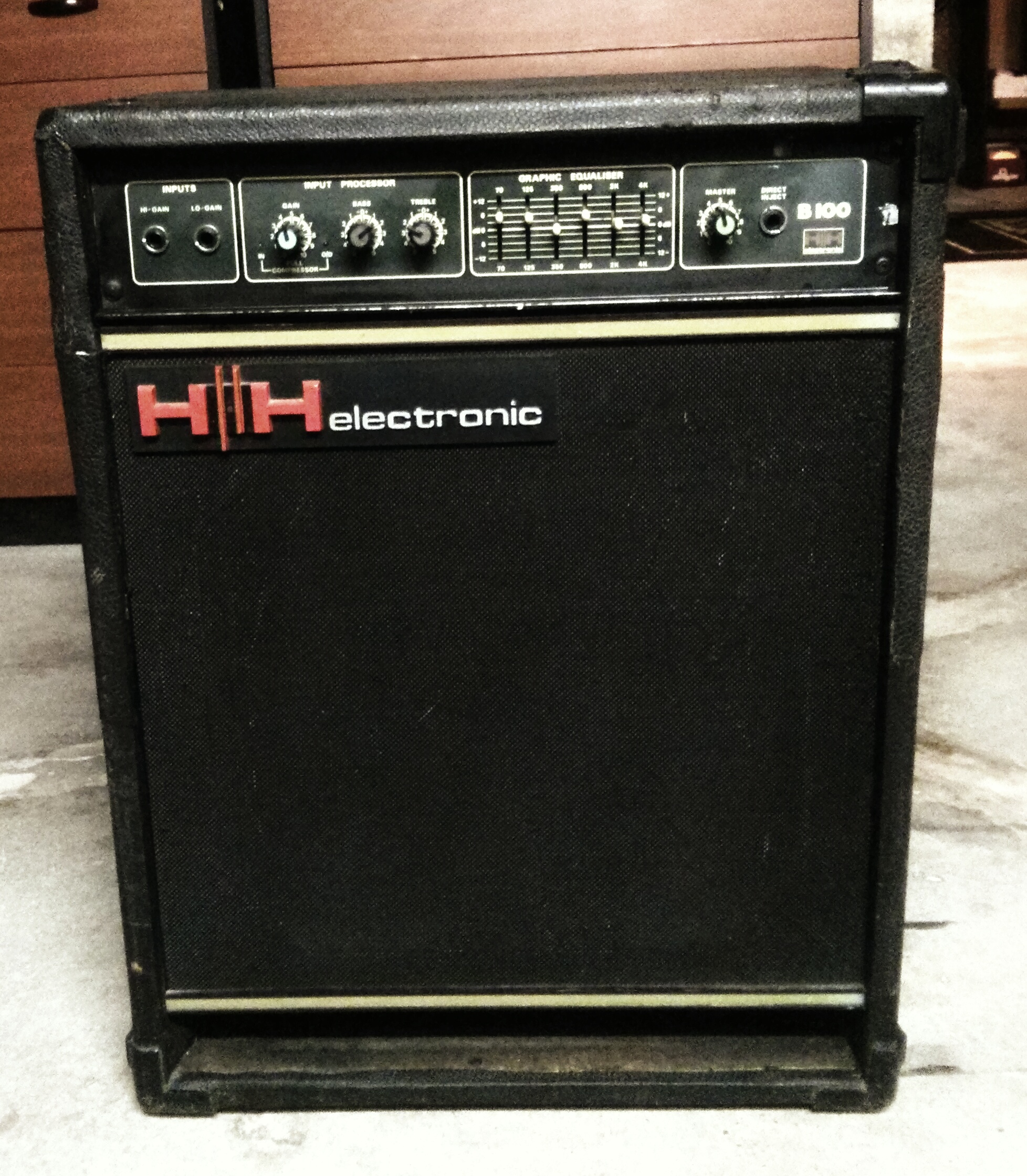B100 - HH B100 - Audiofanzine