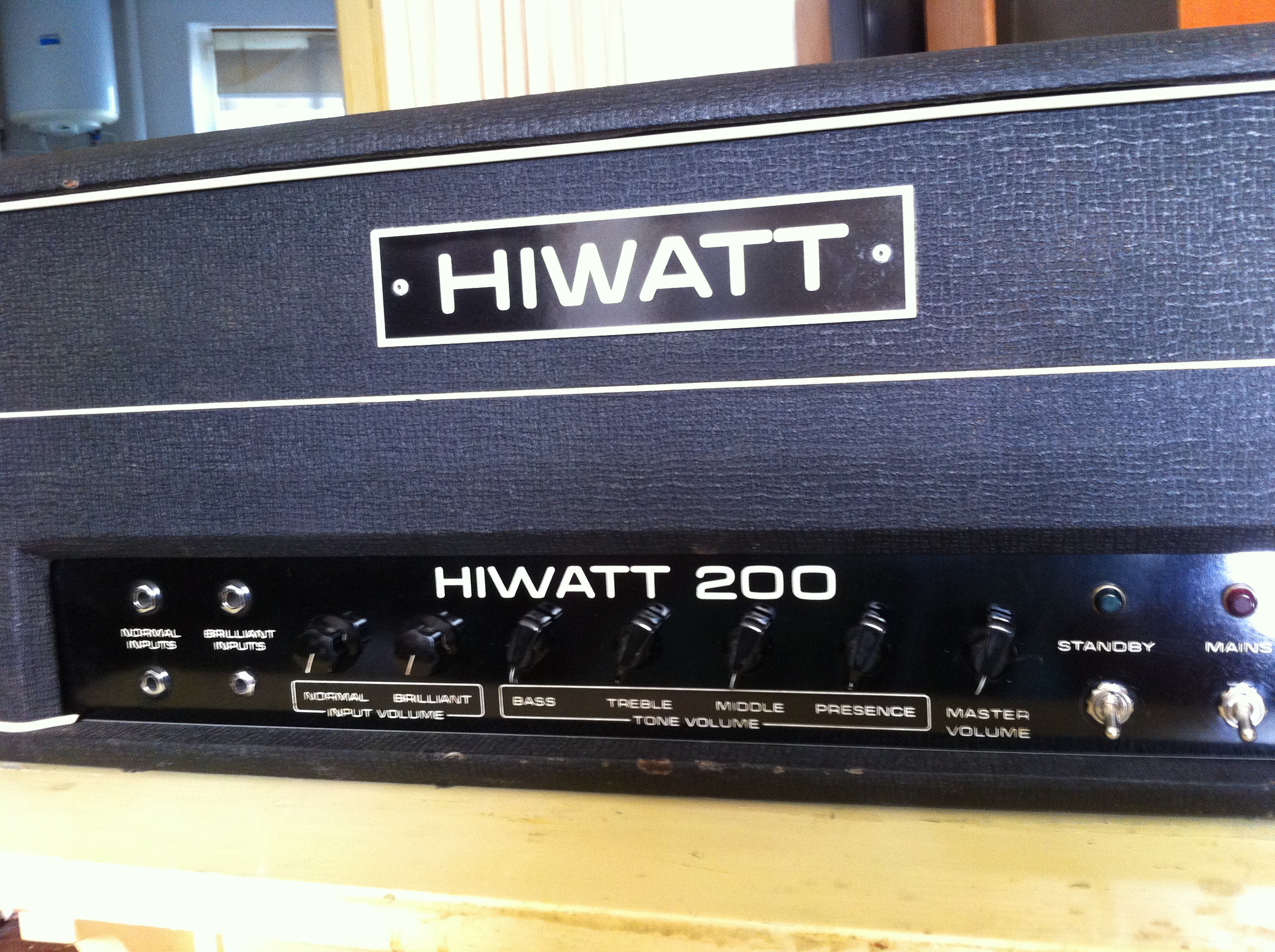 DR201 HIWATT 200 - Hiwatt DR201 Hiwatt 200 - Audiofanzine