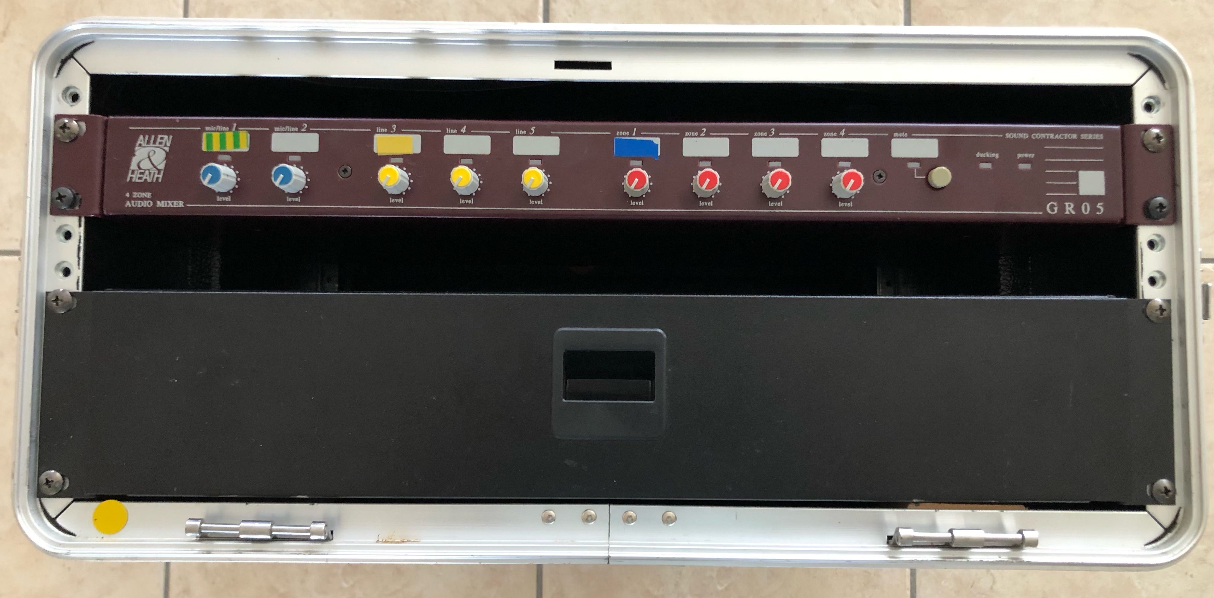 Lucas 1000 - HK Audio Lucas 1000 - Audiofanzine