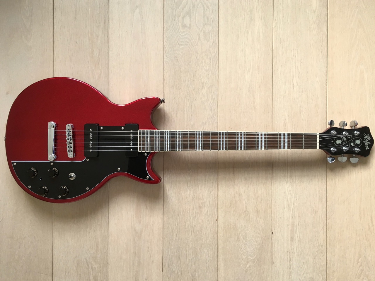 Colorama II HCT-C2P90 - Hofner Guitars Colorama II HCT-C2P90 - Audiofanzine