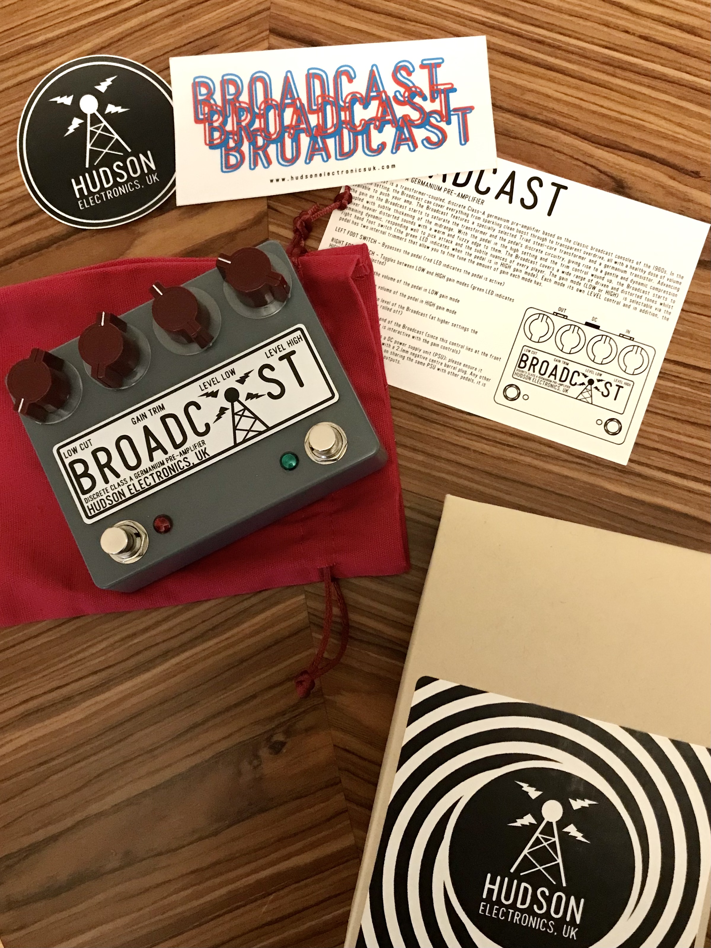 Broadcast - Dual foot switch Hudson Electronics UK - Audiofanzine