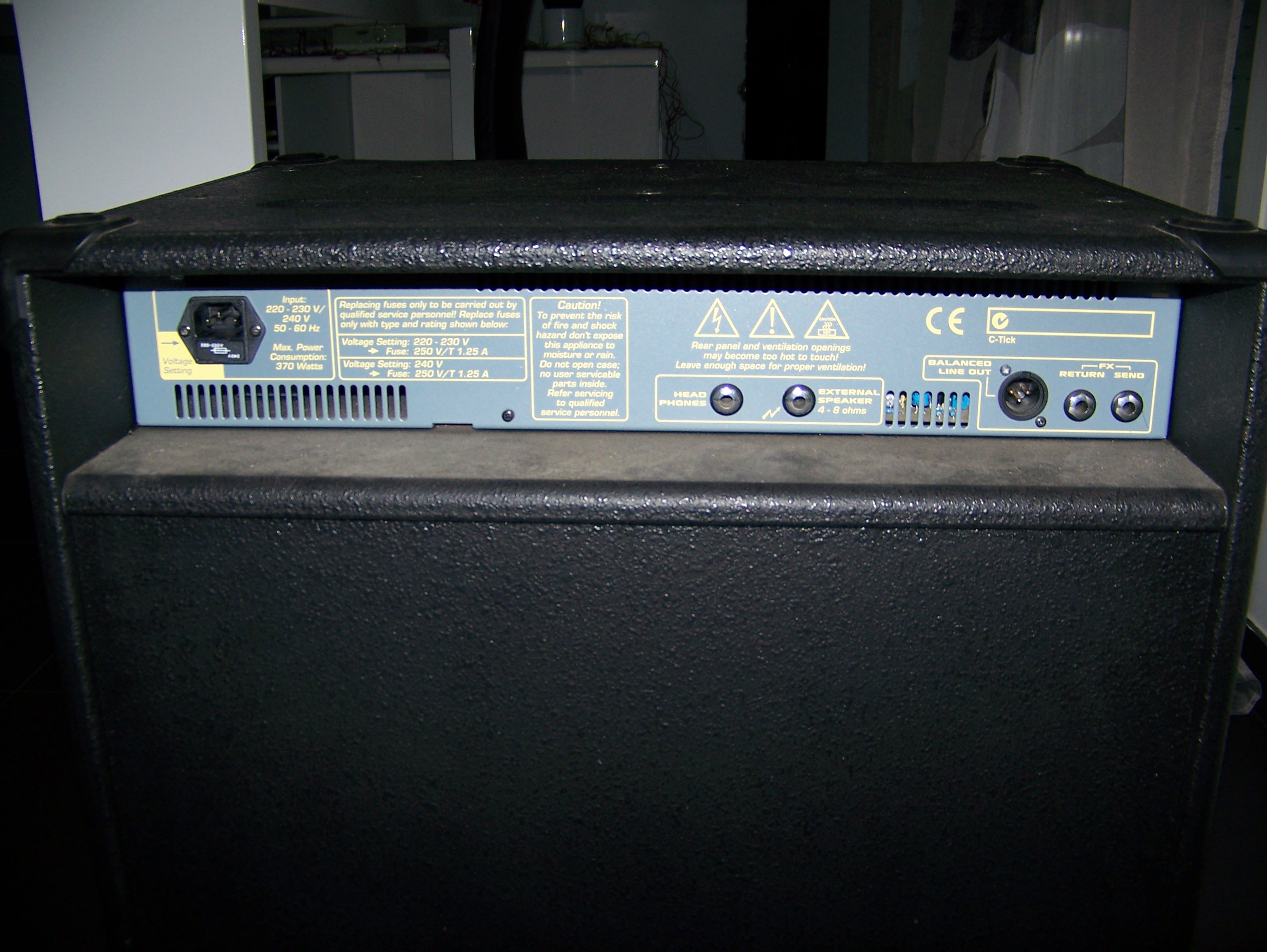 BK 200 - Hughes & Kettner BK 200 - Audiofanzine