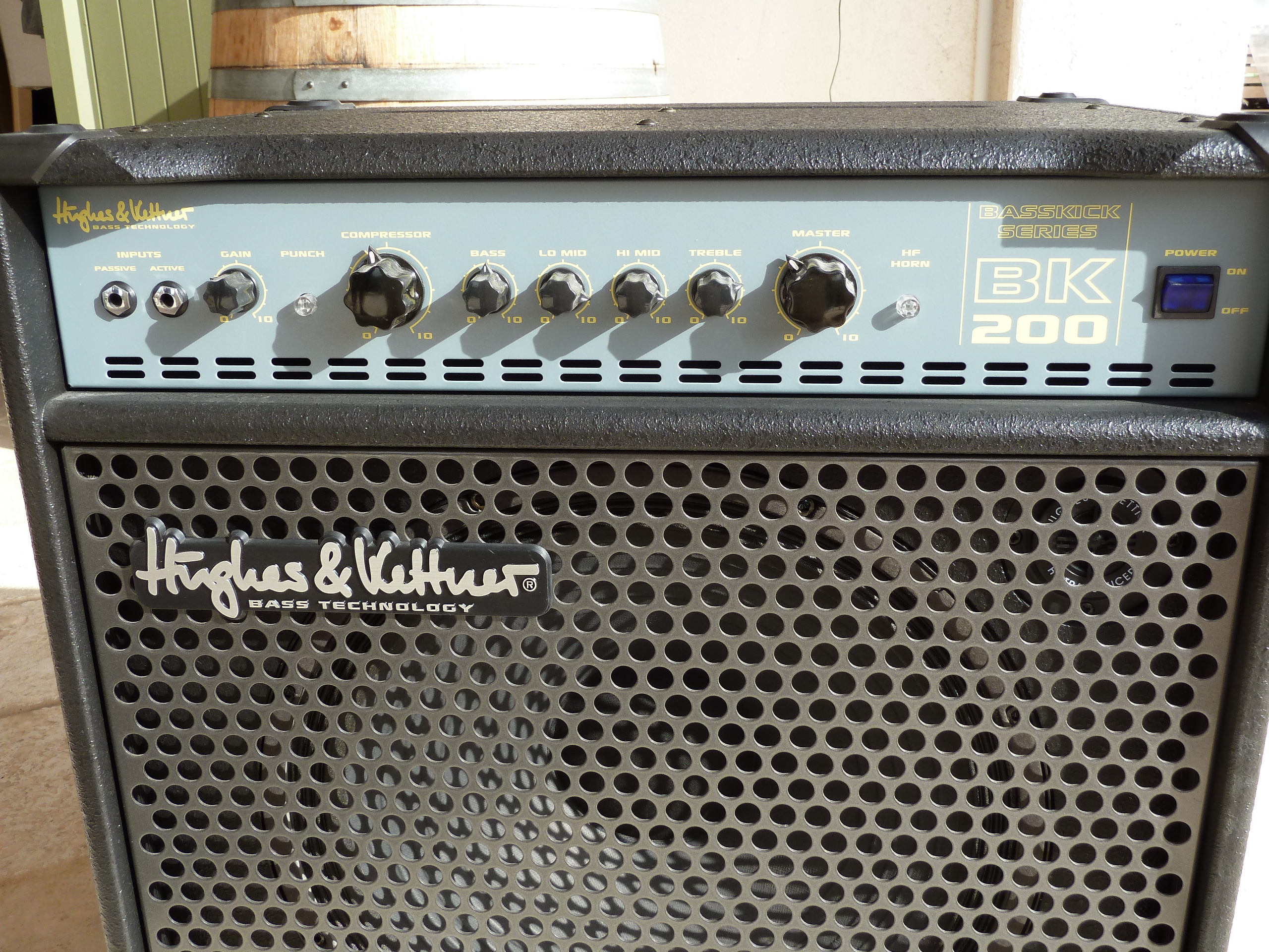 BK 200 - Hughes & Kettner BK 200 - Audiofanzine