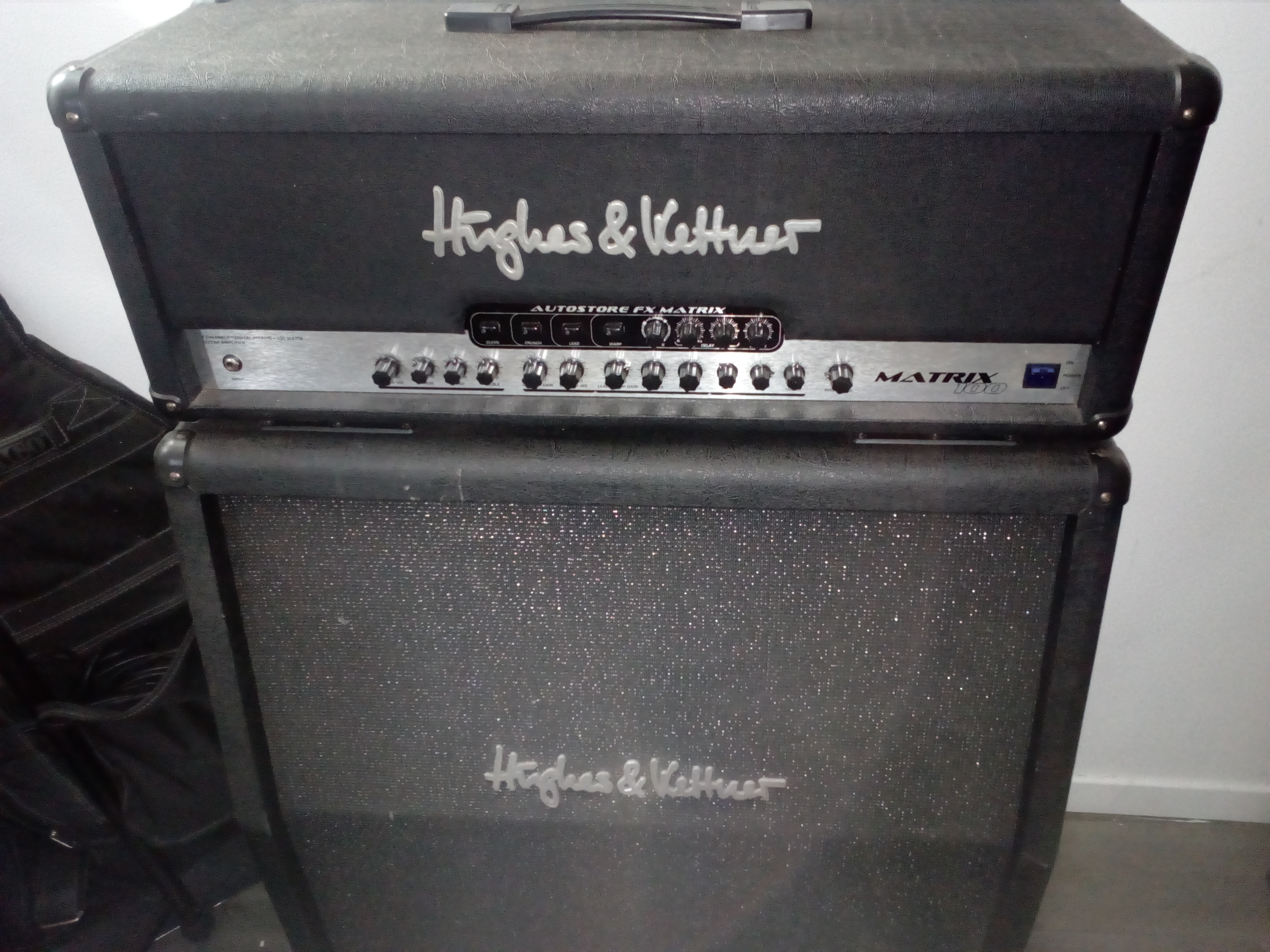 MATRIX 100 HEAD - Hughes & Kettner Matrix 100 Head - Audiofanzine
