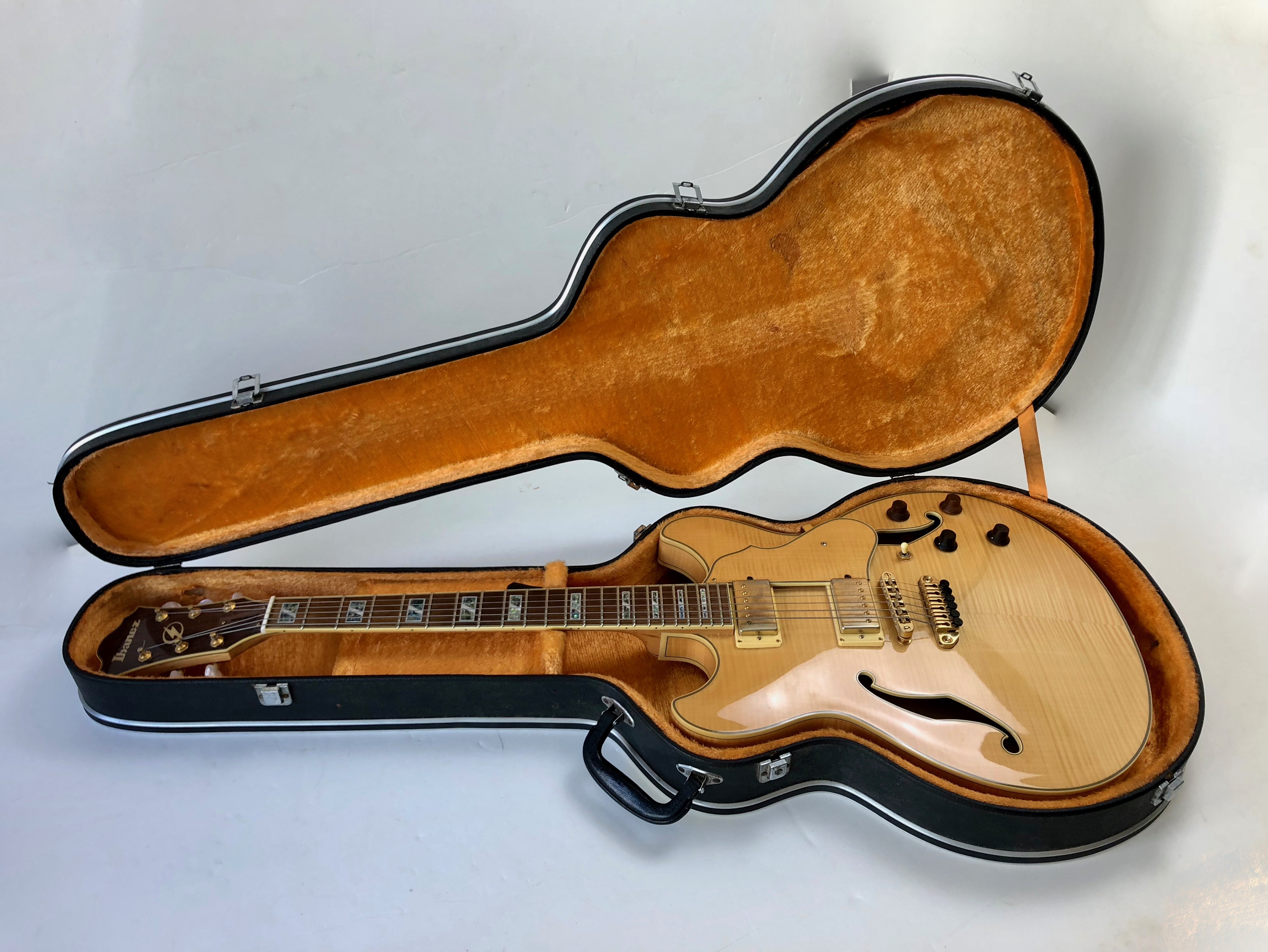 AS103 - Ibanez AS103 - Audiofanzine