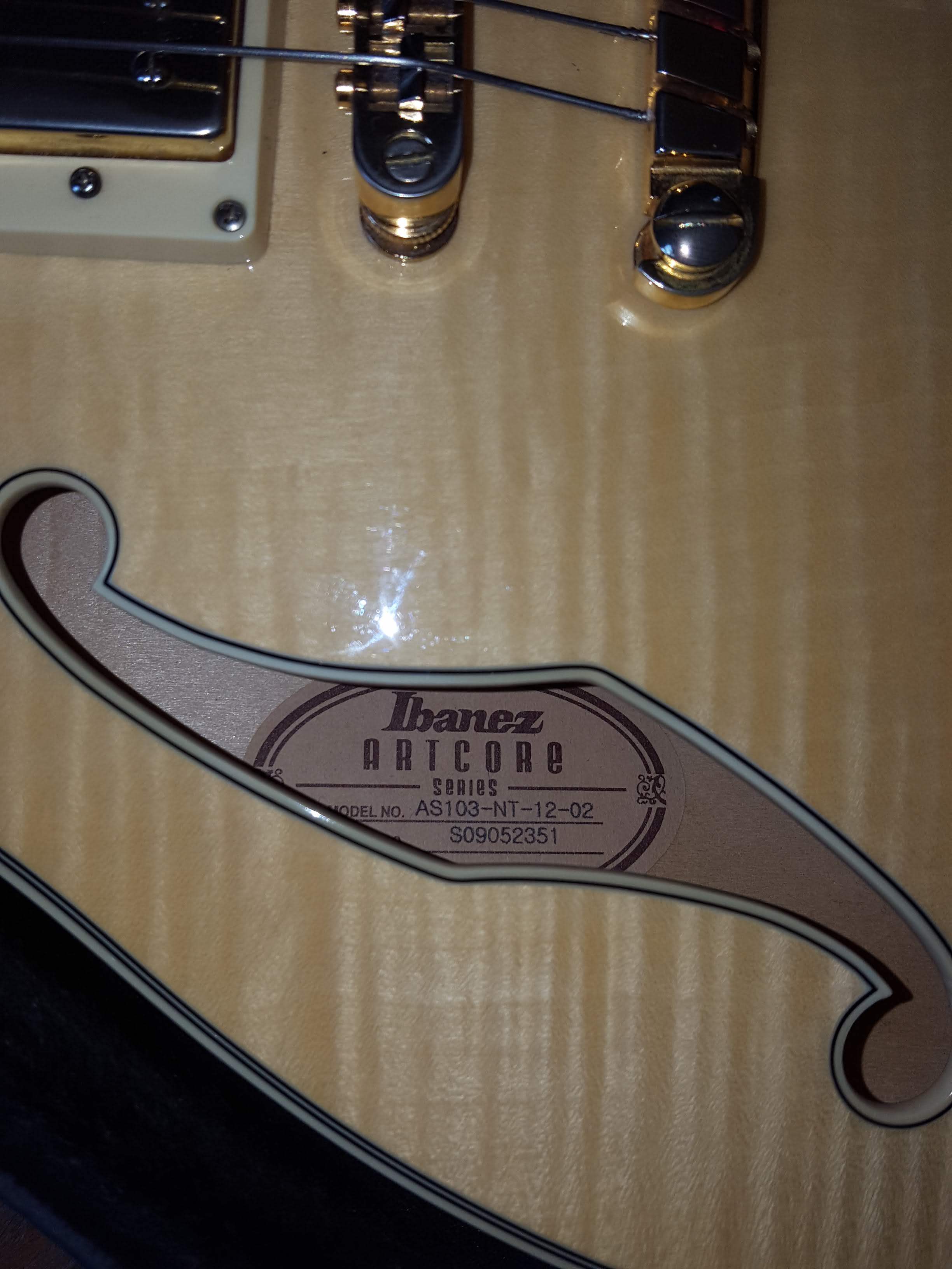 AS103 - Ibanez AS103 - Audiofanzine