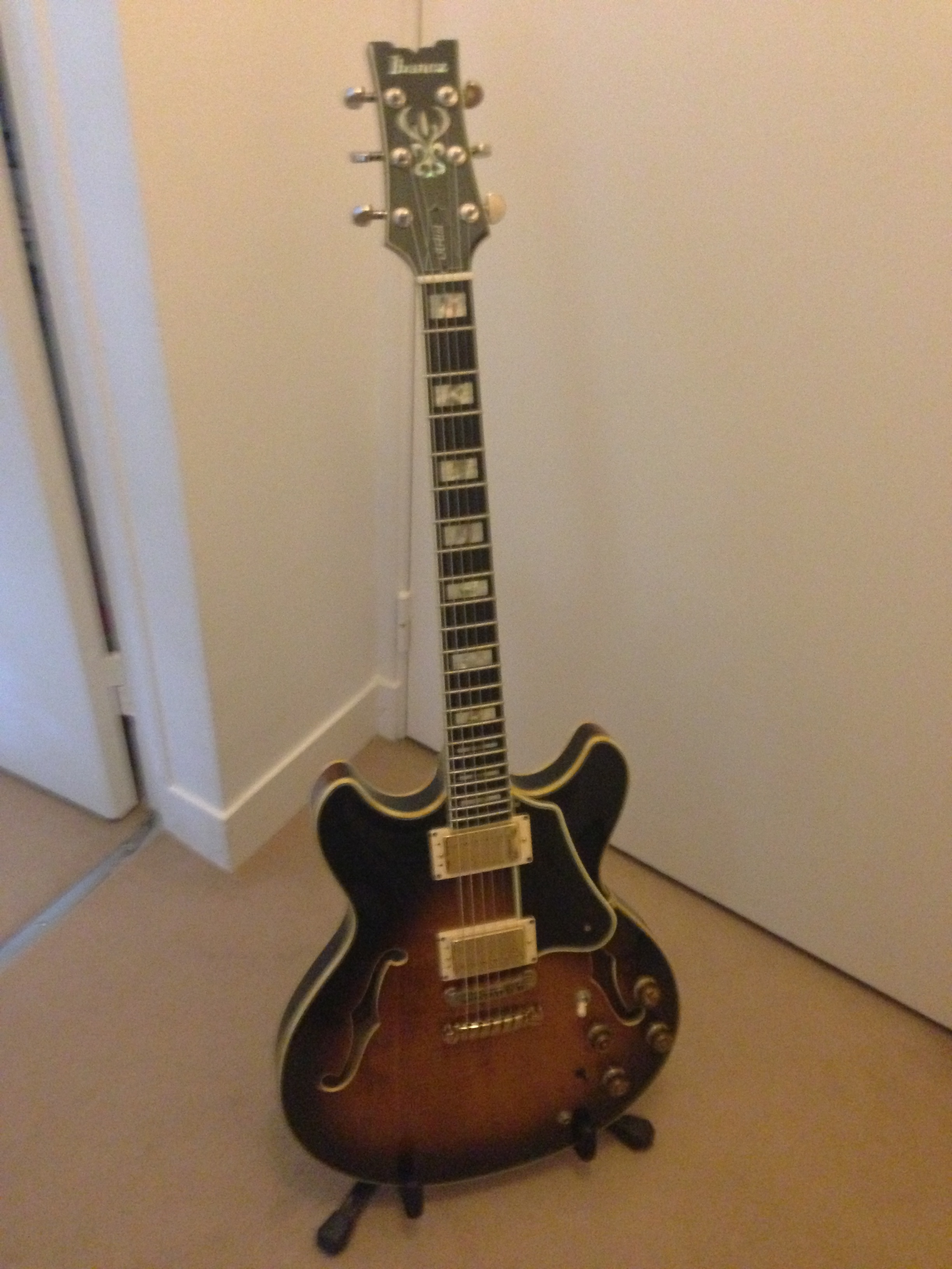 AS200 - Ibanez AS200 - Audiofanzine