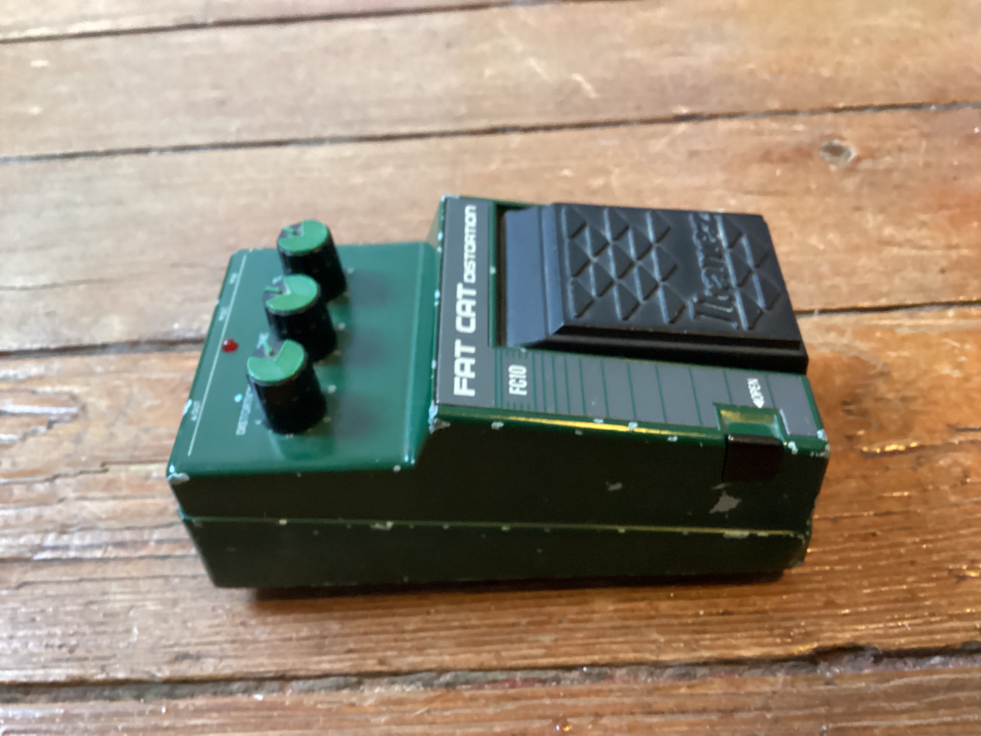 FC10 Fat Cat Distortion - Ibanez FC10 Fat Cat Distortion - Audiofanzine