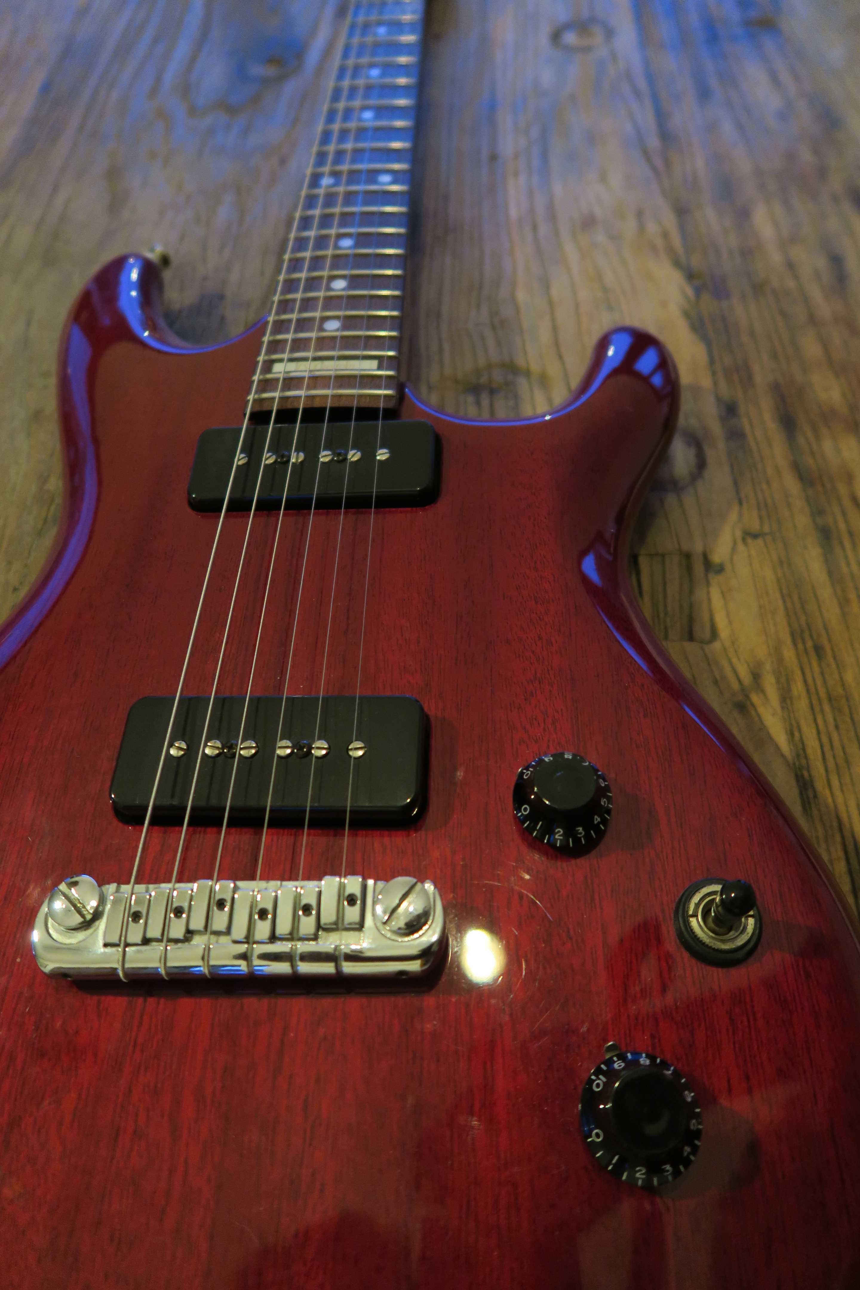 JS700 - Ibanez JS700 - Audiofanzine