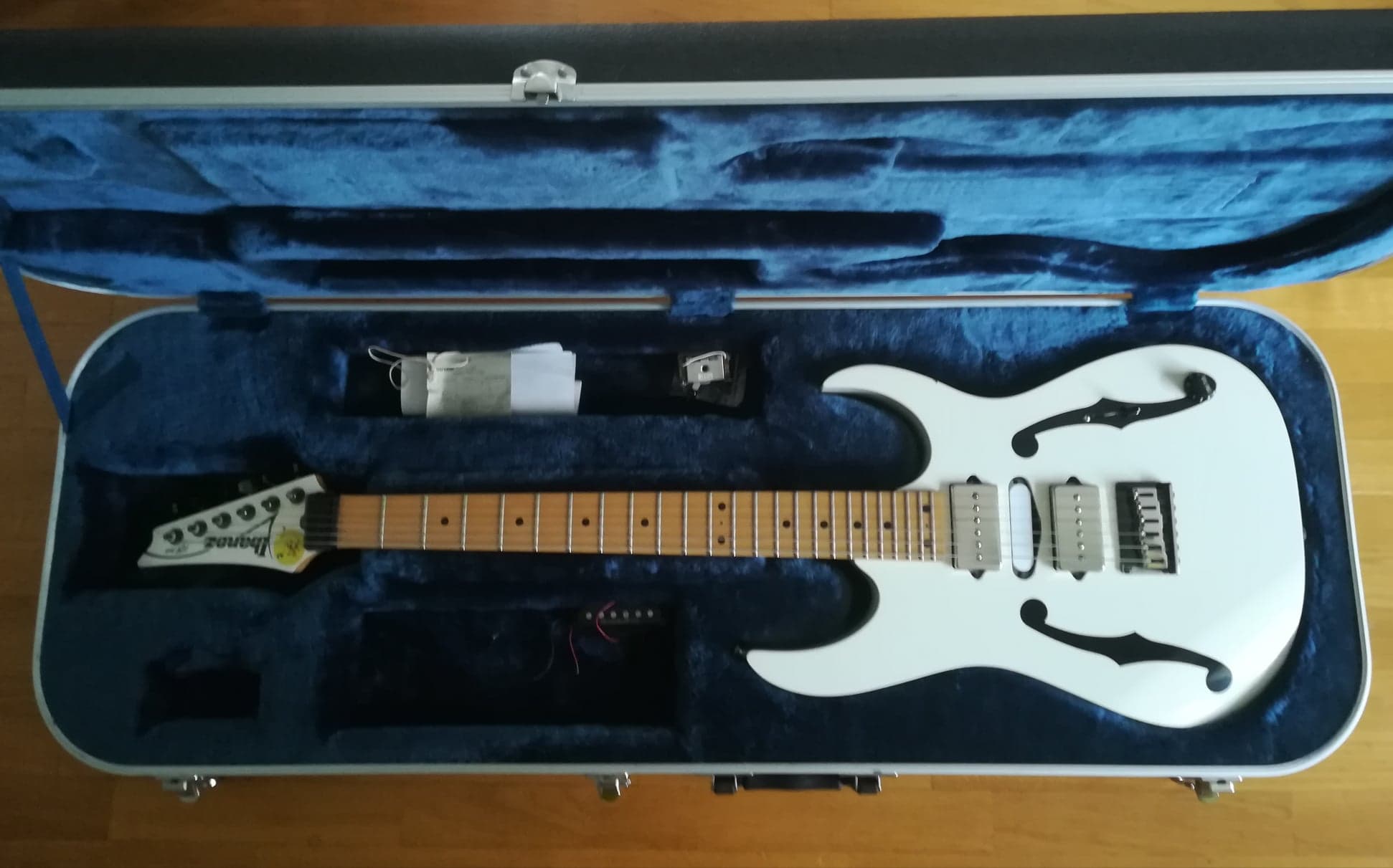 PGM301 - Ibanez PGM301 - Audiofanzine